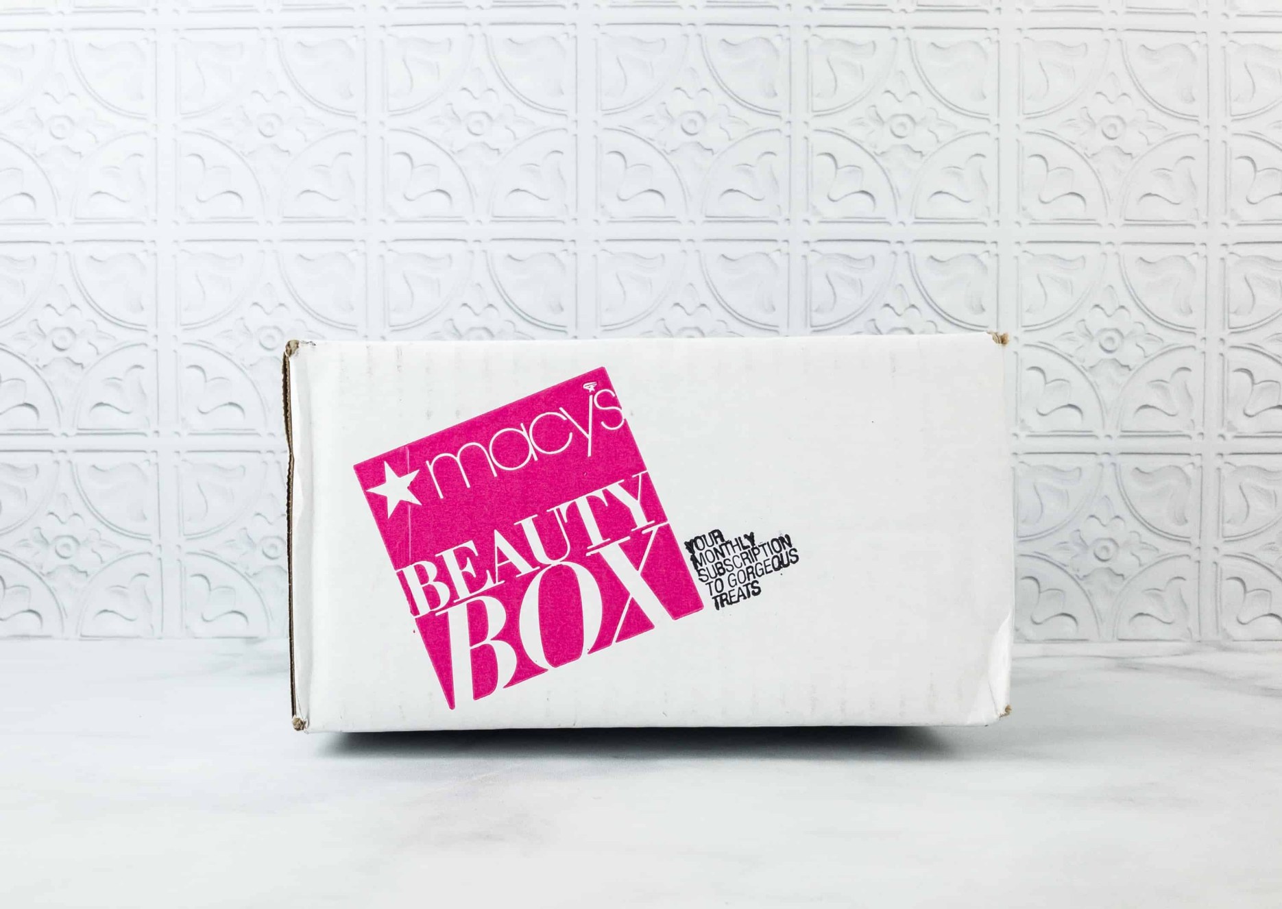 Macy's Beauty Box April 2018 Subscription Box Review - Hello Subscription