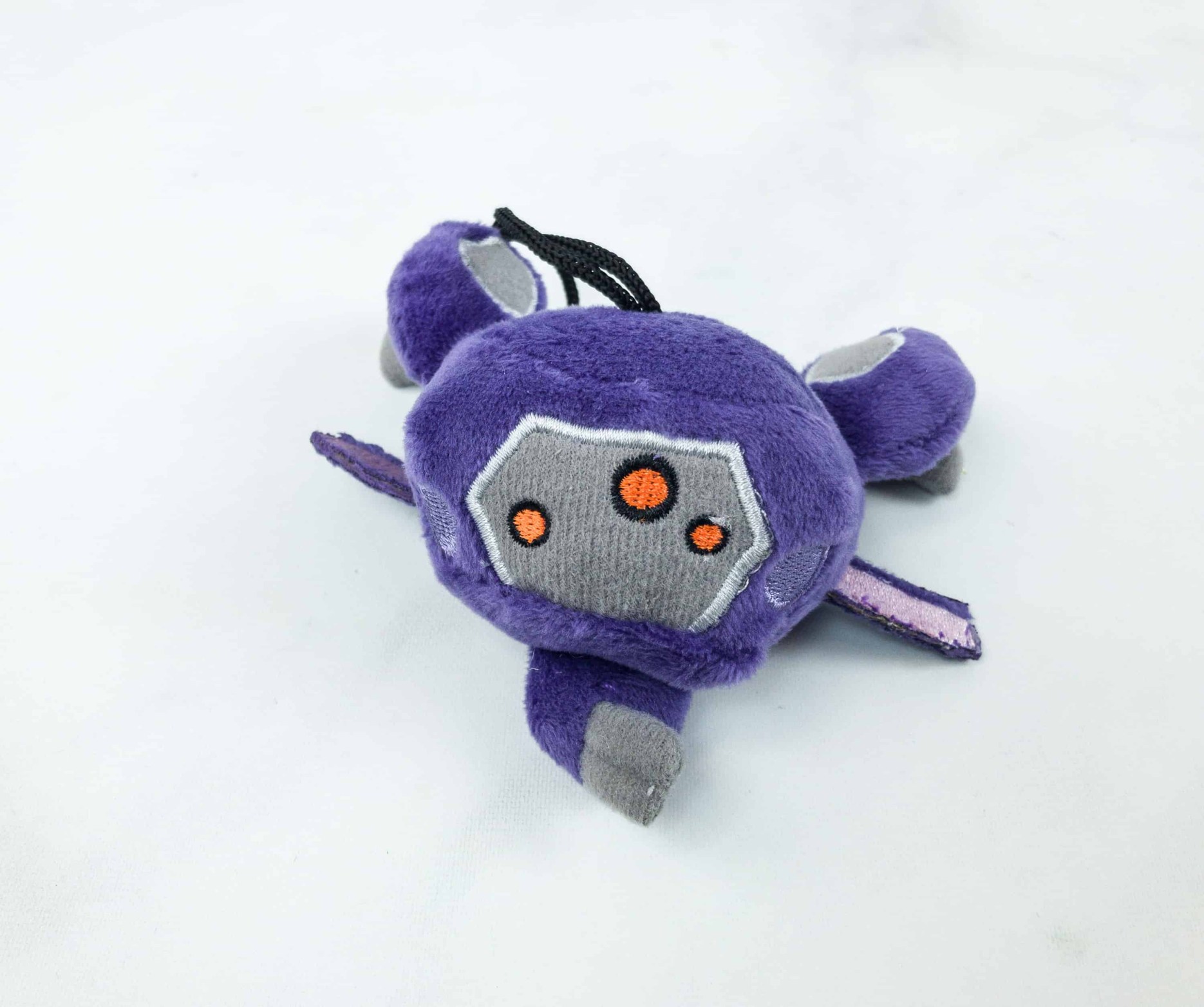 Loot Crate Destiny 2 Limited Edition Crate Review - hello subscription