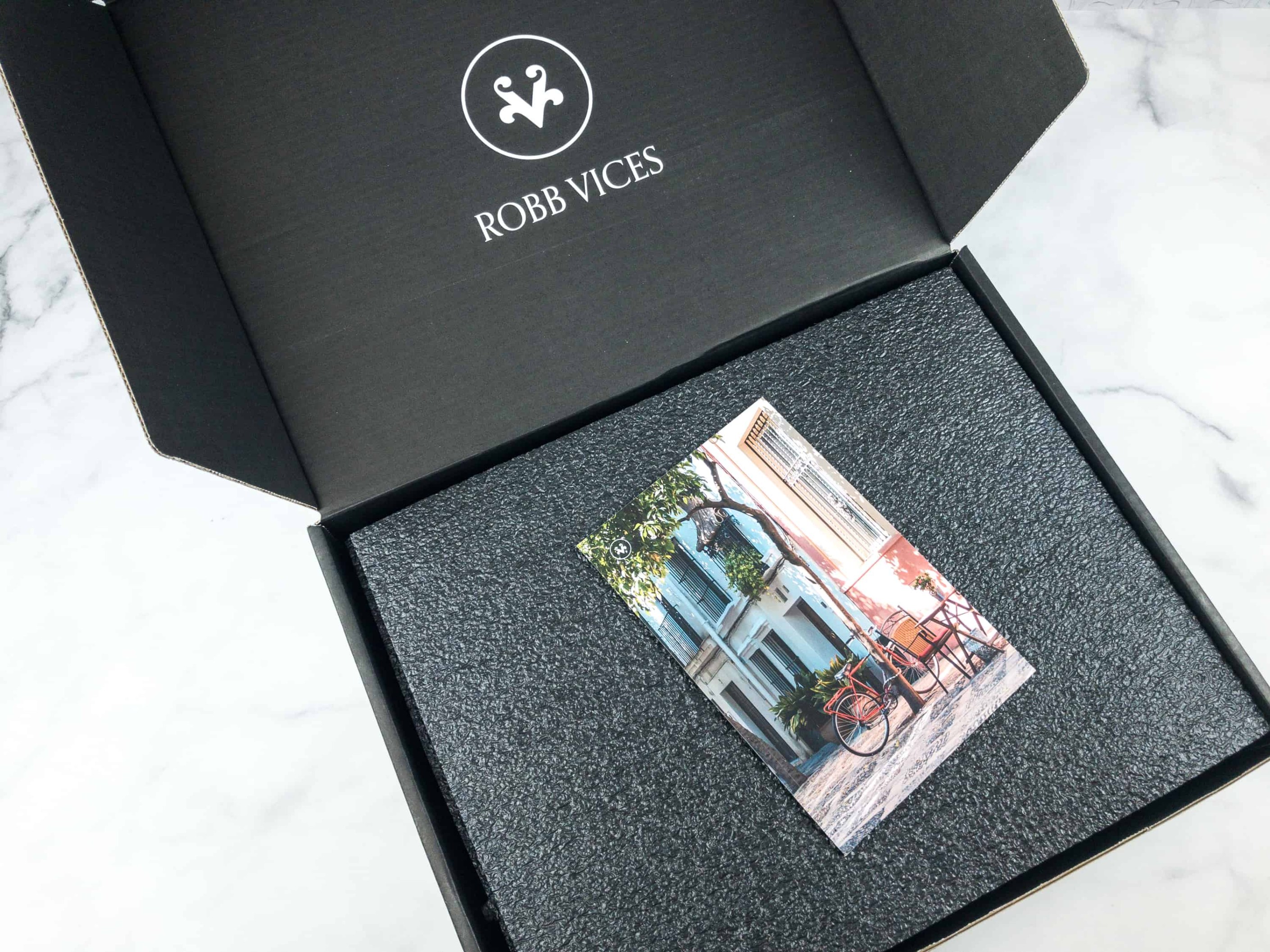 Robb Vices August 2018 Subscription Box Review + Coupon - Hello ...
