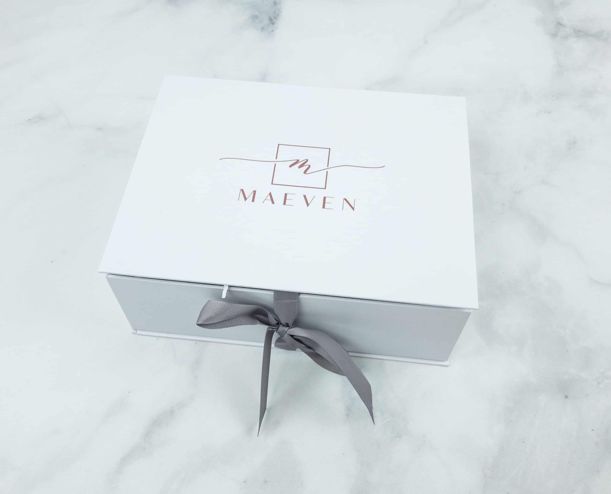 Maeven Box Intro Box Review - Hello Subscription