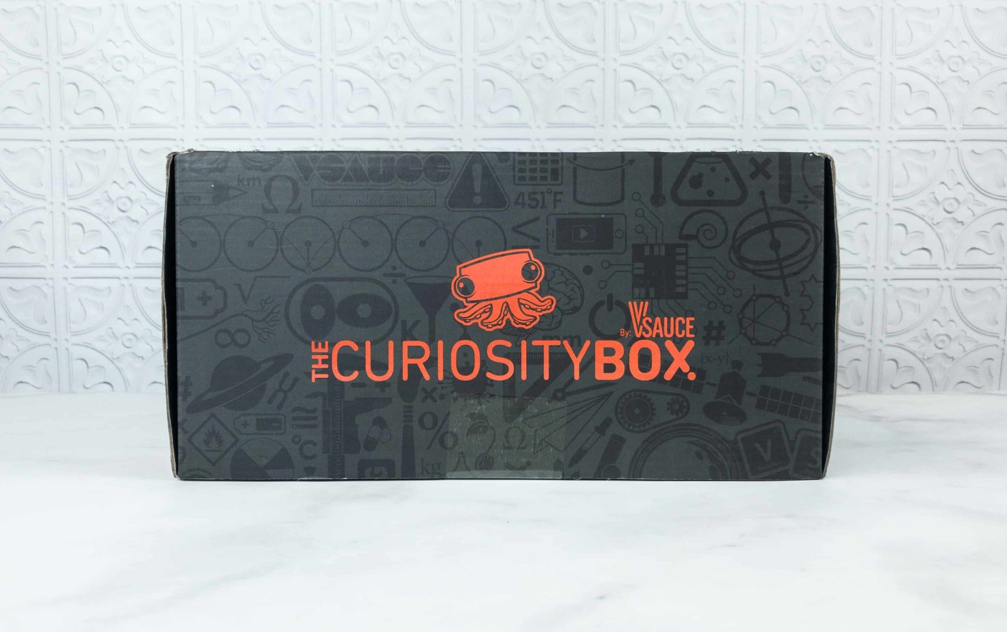 The Curiosity Box by VSauce Subscription Box Review - Summer 2018 ...