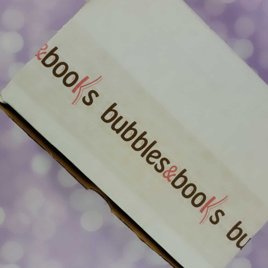 Bubbles & Books Subscription Box Review + Coupon - August 2018 - Hello ...