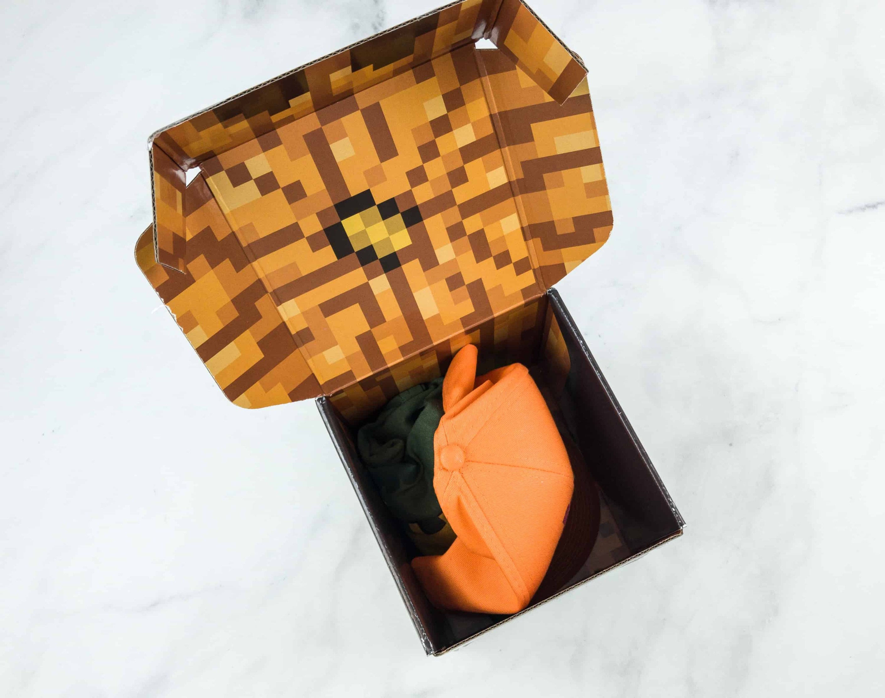 Mine Chest October 2018 Subscription Box Review - Hello Subscription