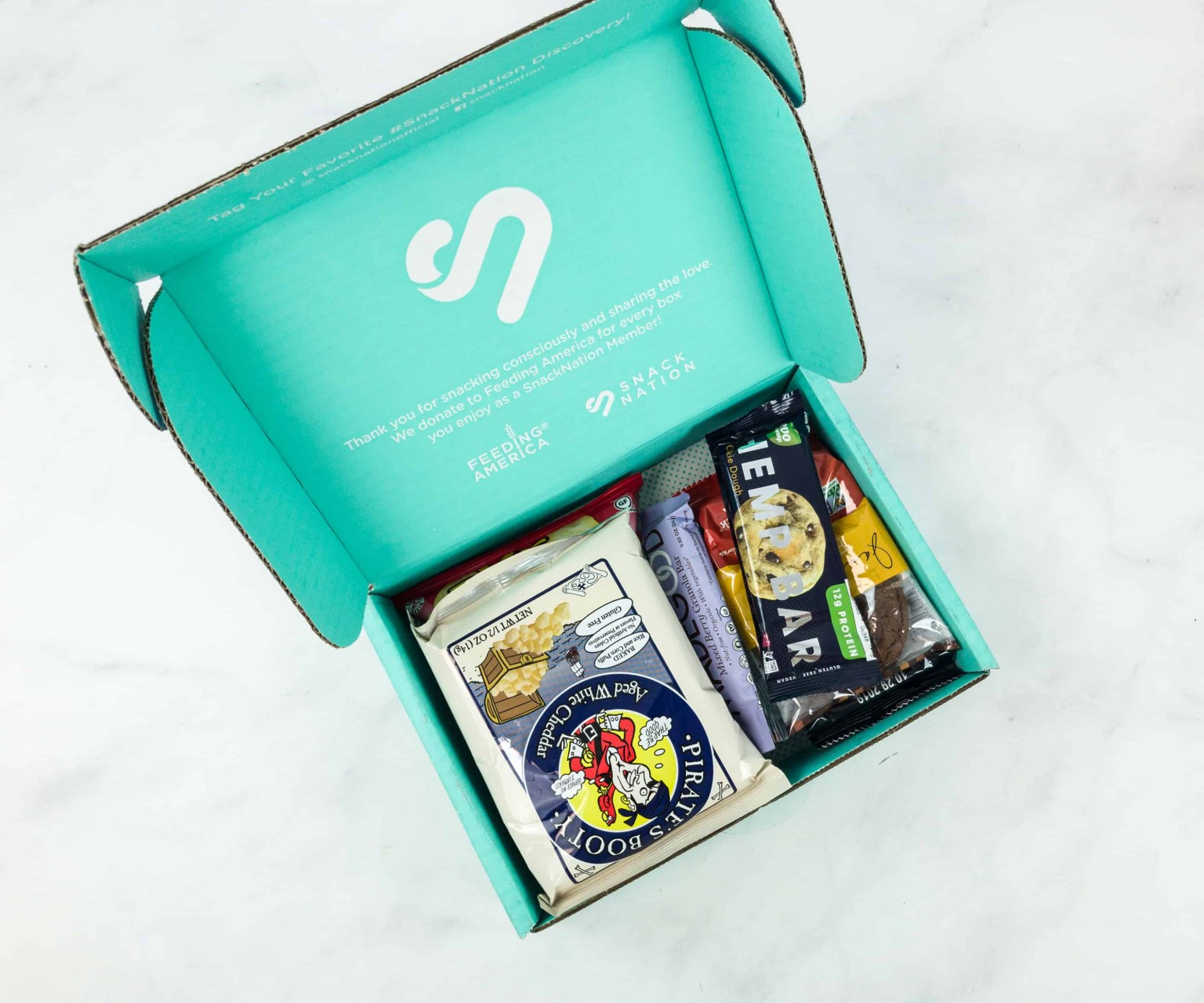 Snack Nation December 2018 Subscription Box Review + Coupon! - Hello ...