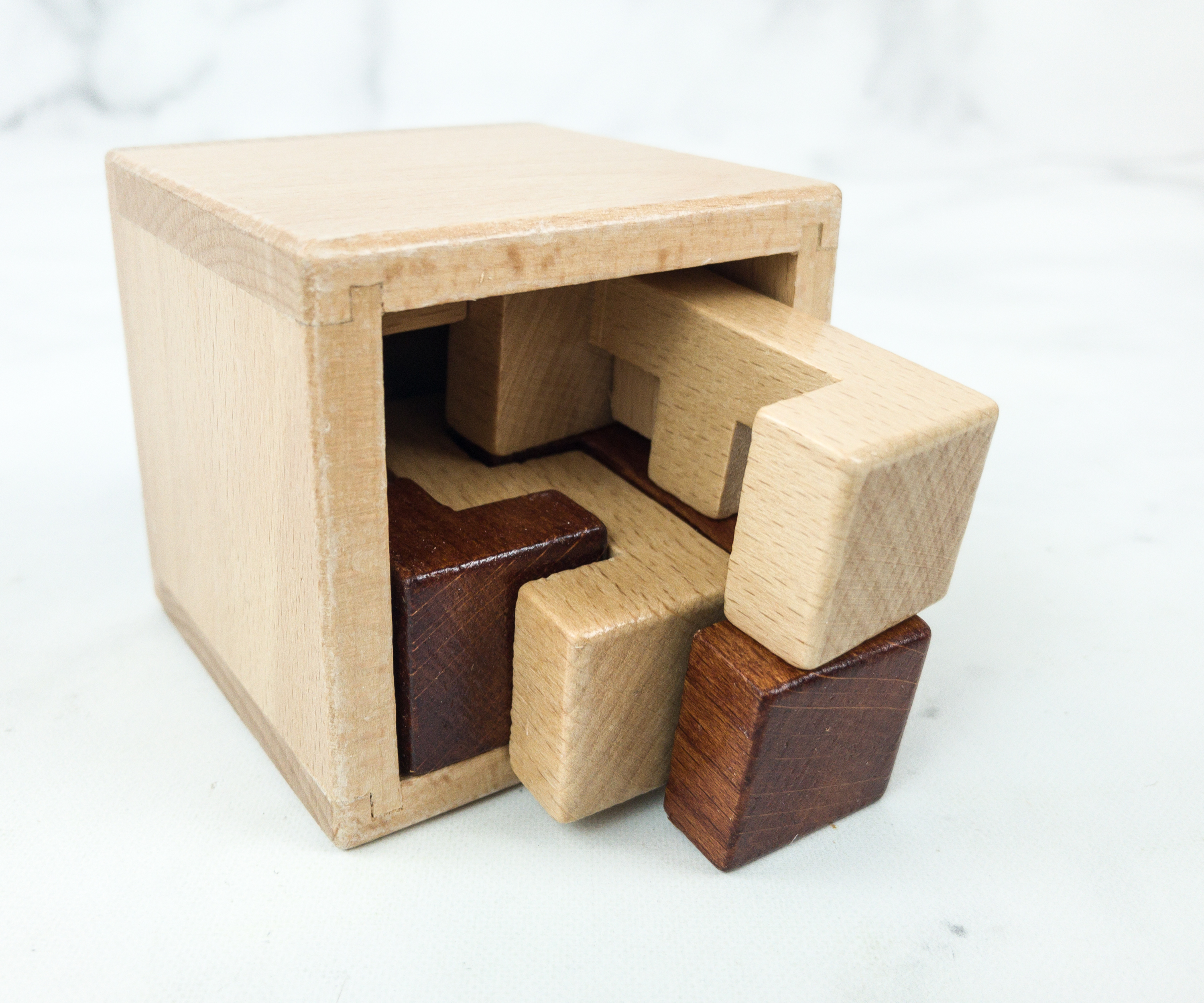 The Curiosity Box by VSauce Subscription Box Review - Winter 2018 ...