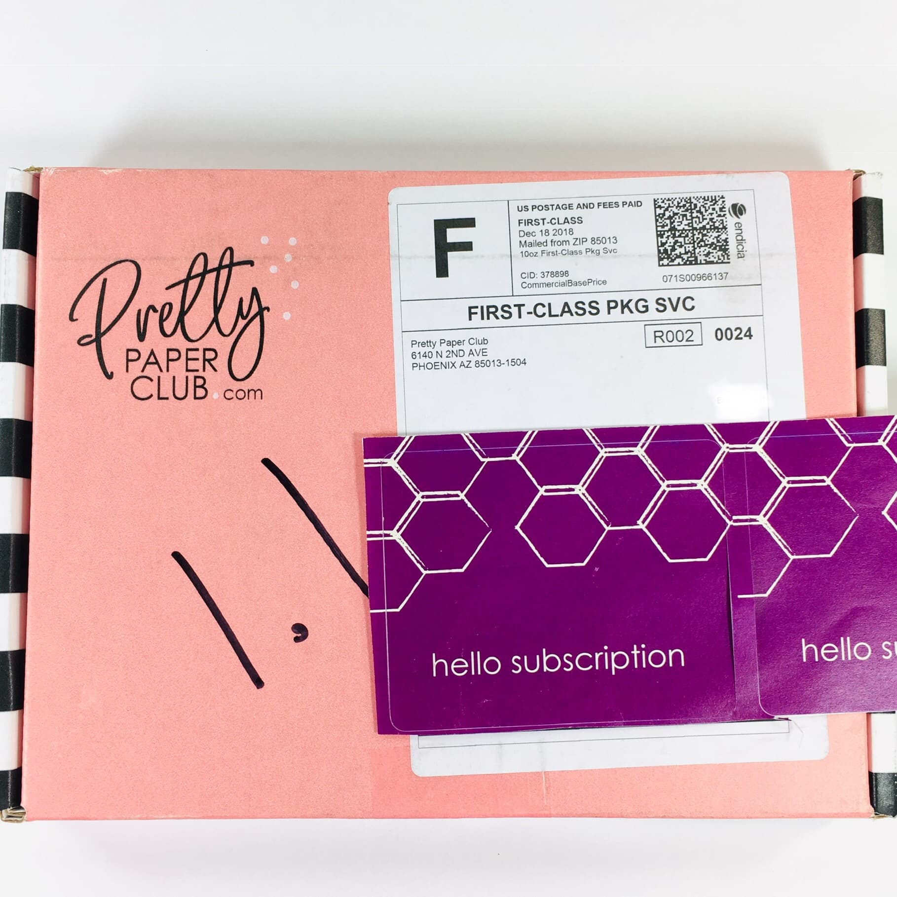 Pretty Paper Club December 2018 Subscription Box Review + Coupon ...