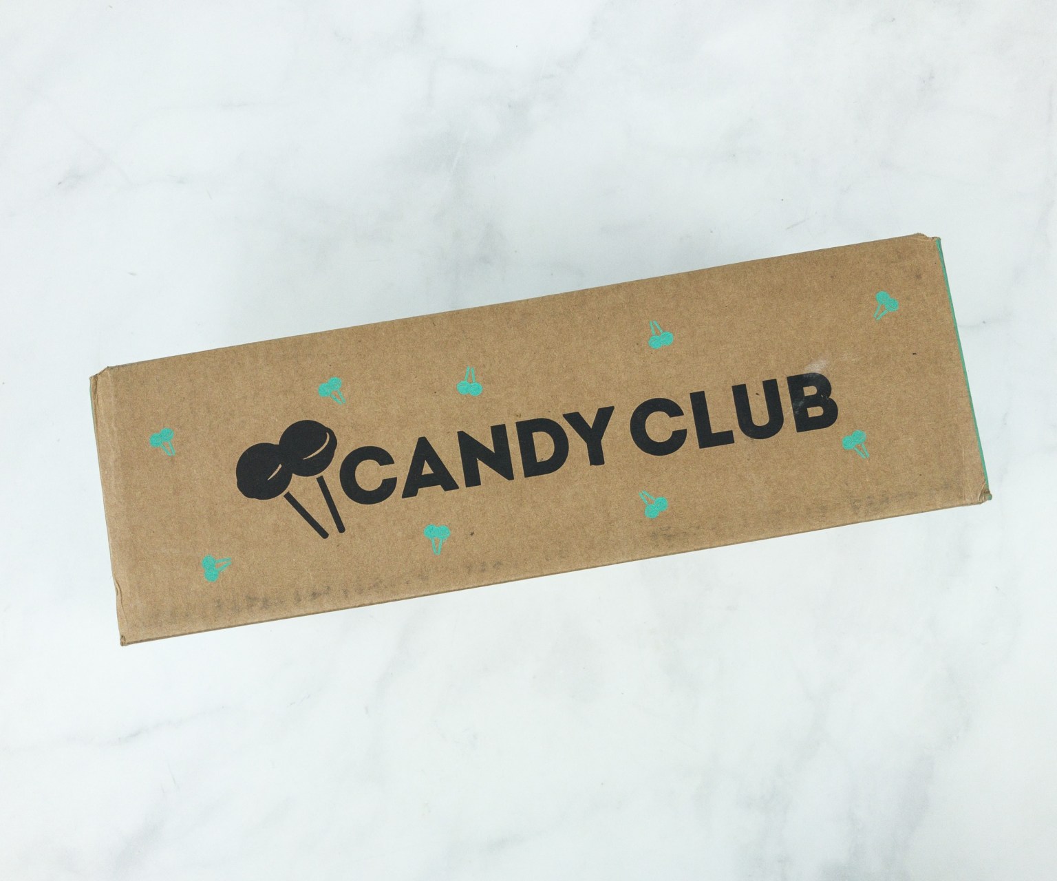 Candy Club Subscription Box Review + Coupon - December 2018 - Hello ...