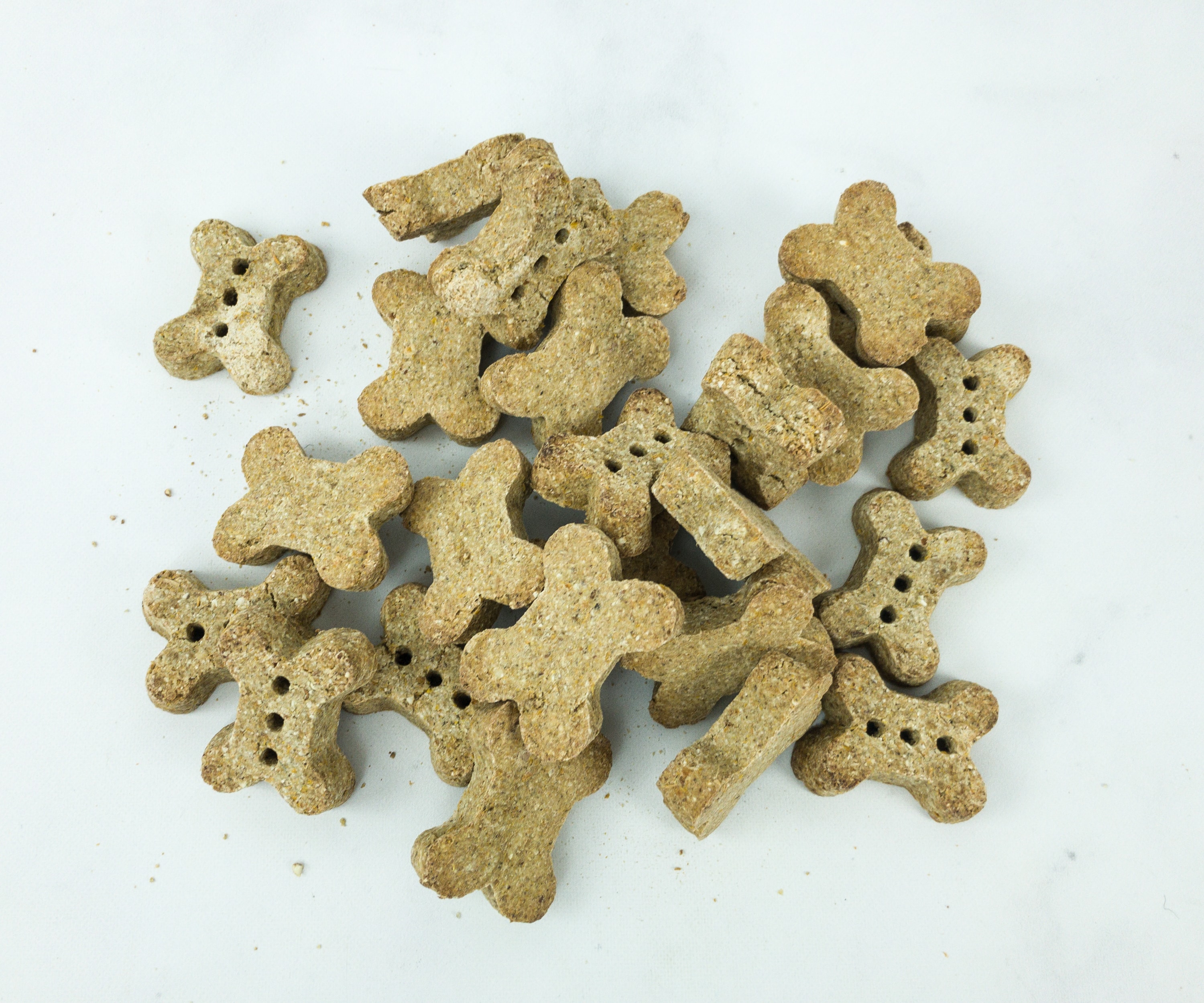 PetGiftBox January 2019 Subscription Box Review + 50% Off Coupon ...