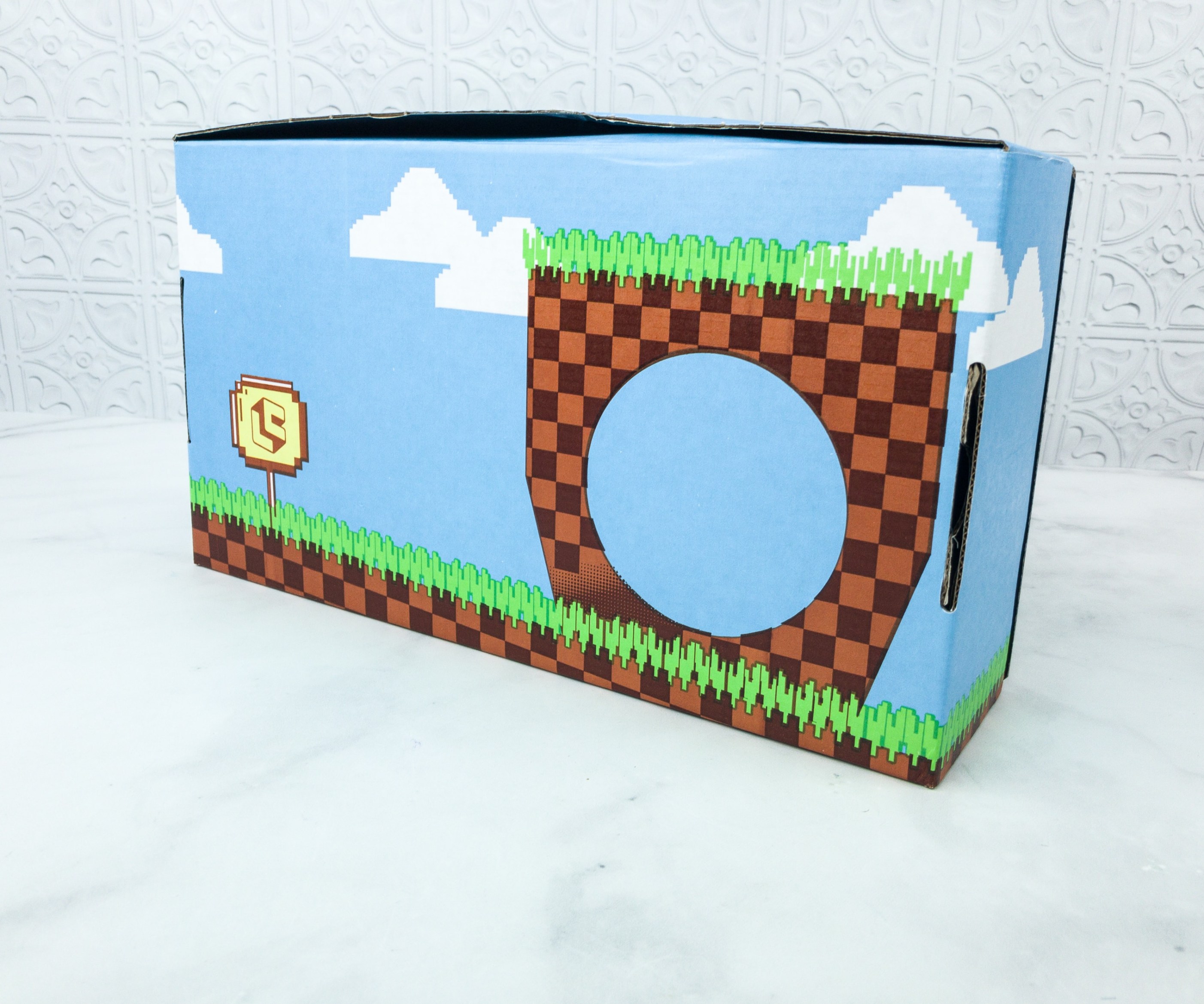 Loot Gaming Annual Bonus Item Review + Coupon! - Hello Subscription