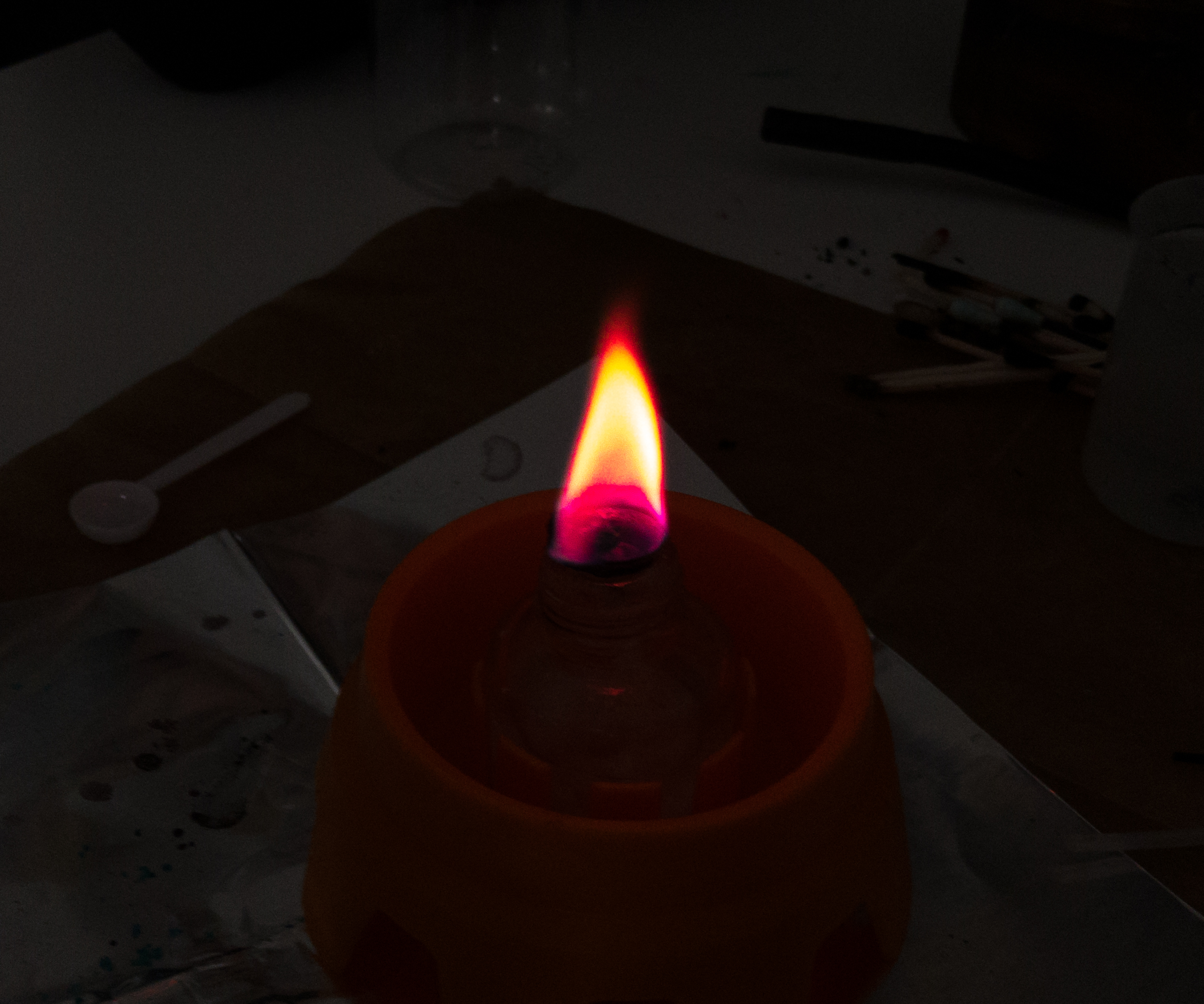 KiwiCo Chemistry Pack Fire Lab Review - hello subscription