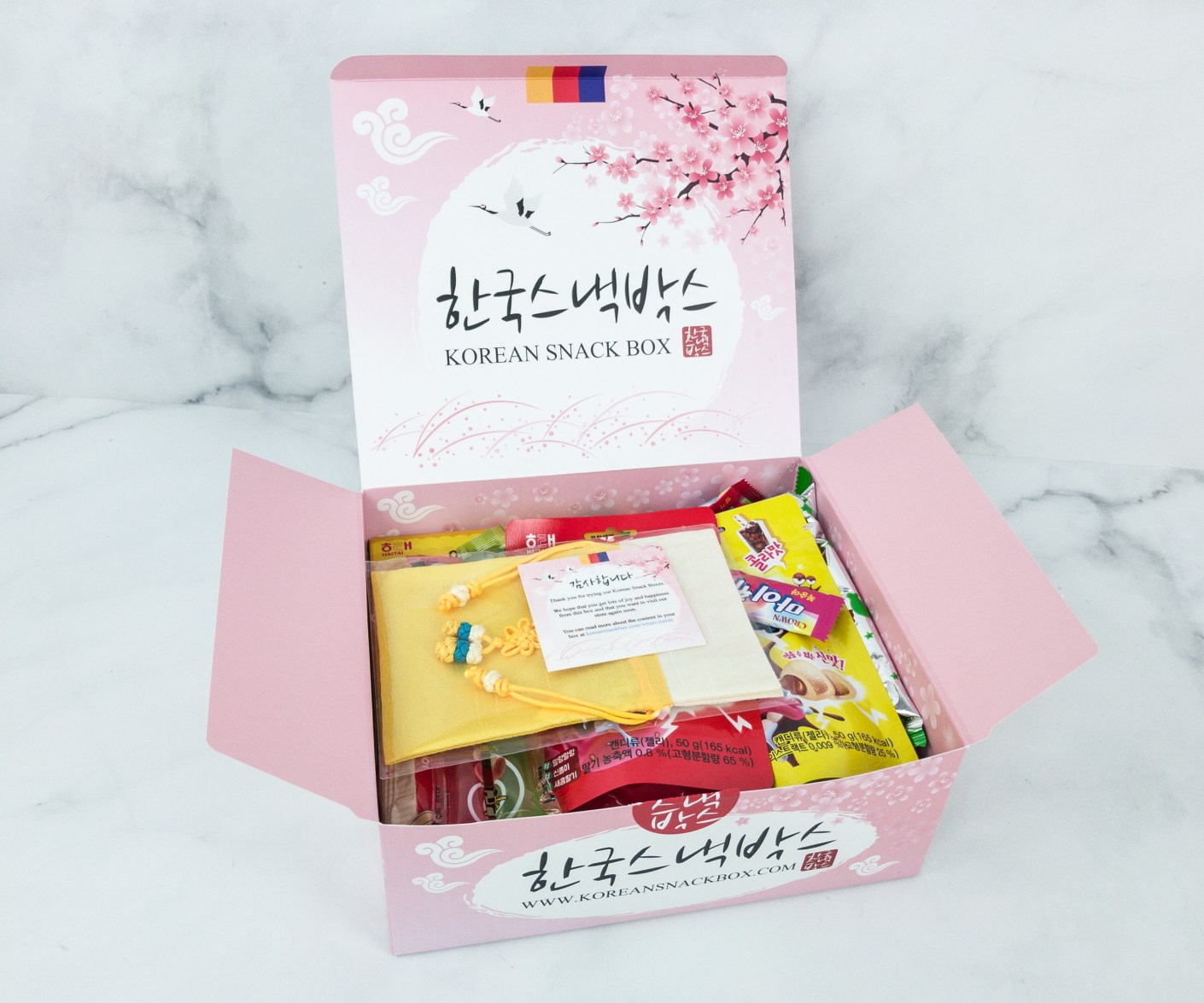 Korean Snack Box May 2019 Subscription Box Review + Coupon - Hello ...