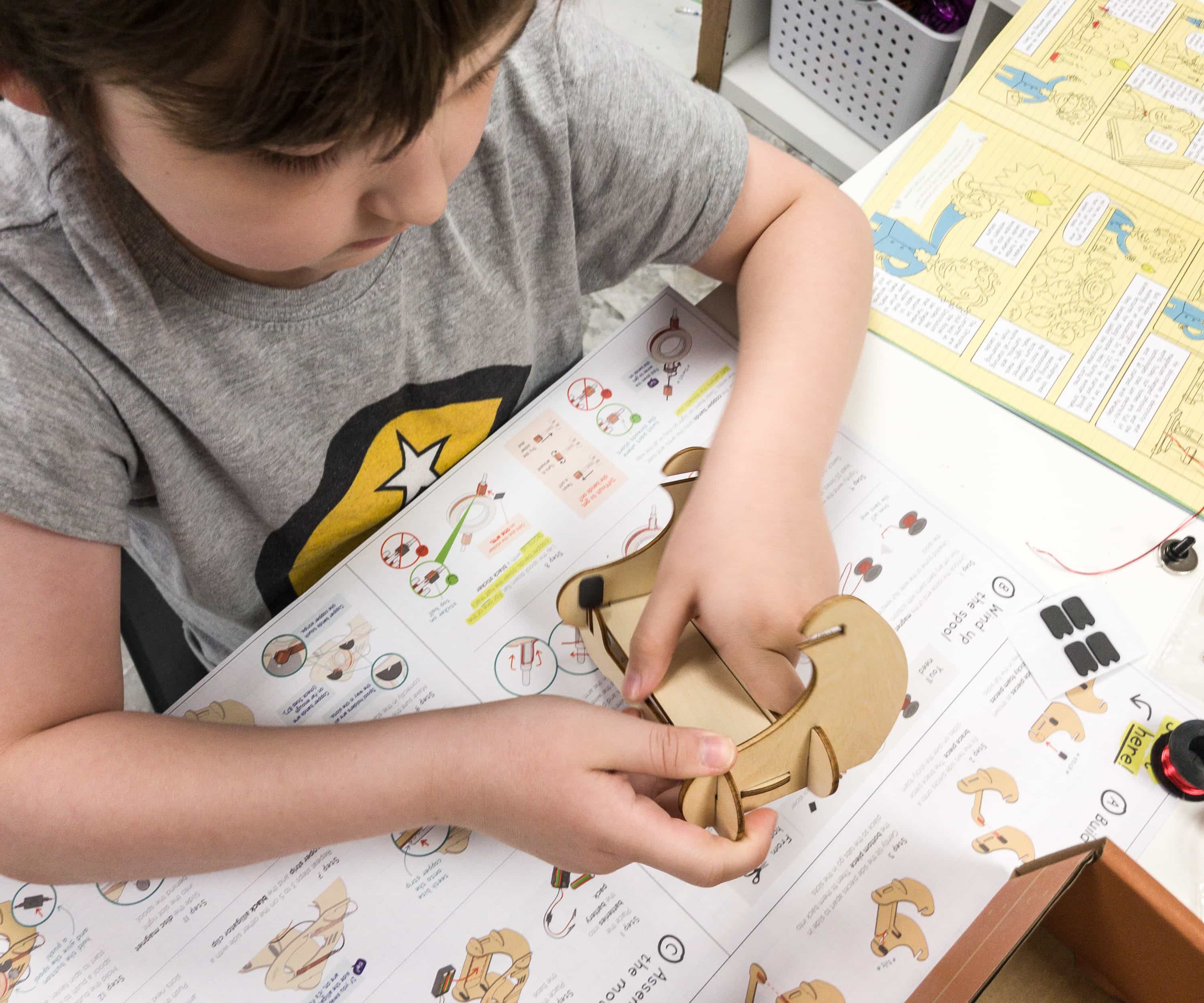 Tinker Crate Review & Coupon - MAKE YOUR OWN MOTOR - hello subscription