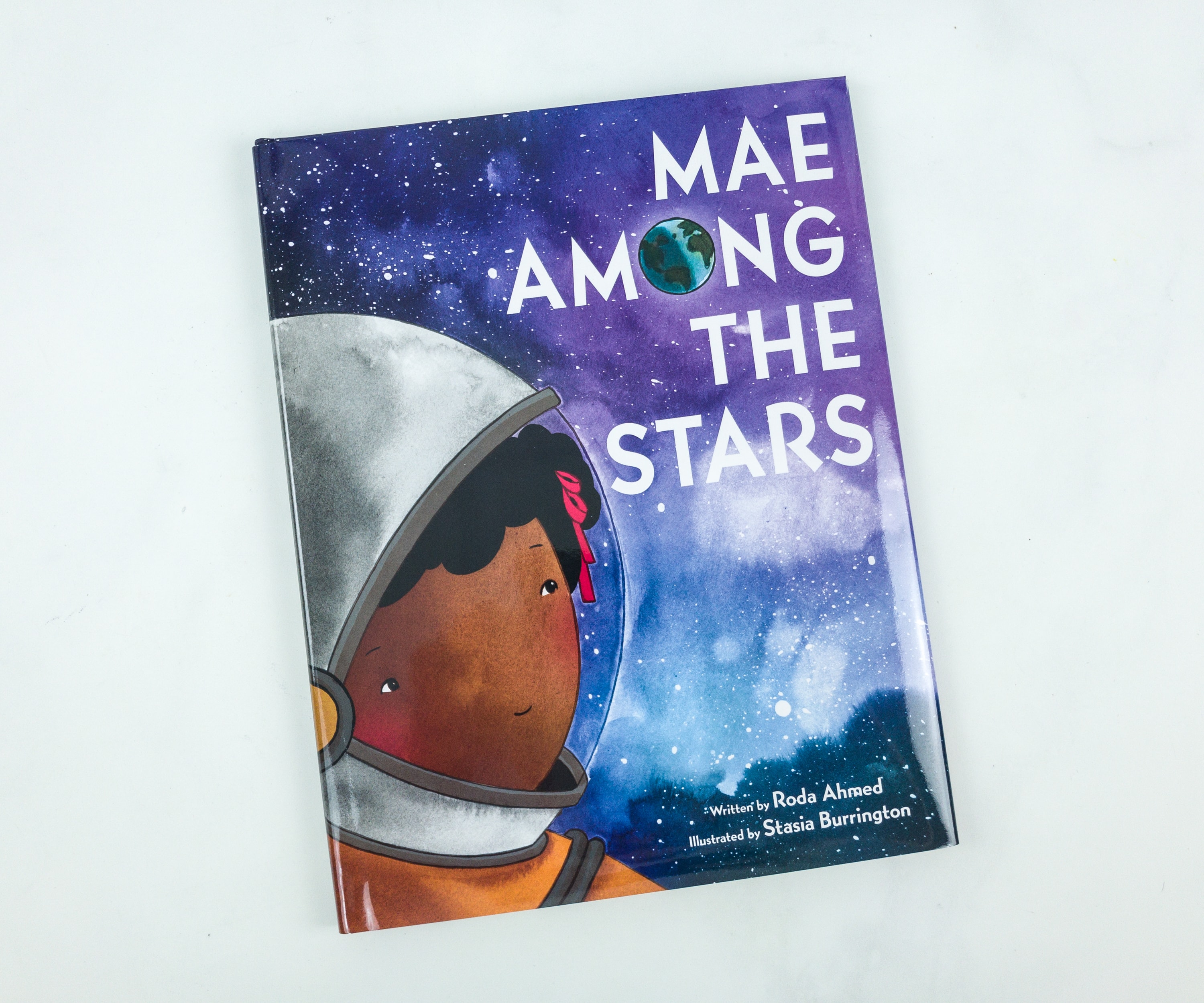 Literati Kids April 2019 Review + Coupon - CLUB SPROUT - hello subscription