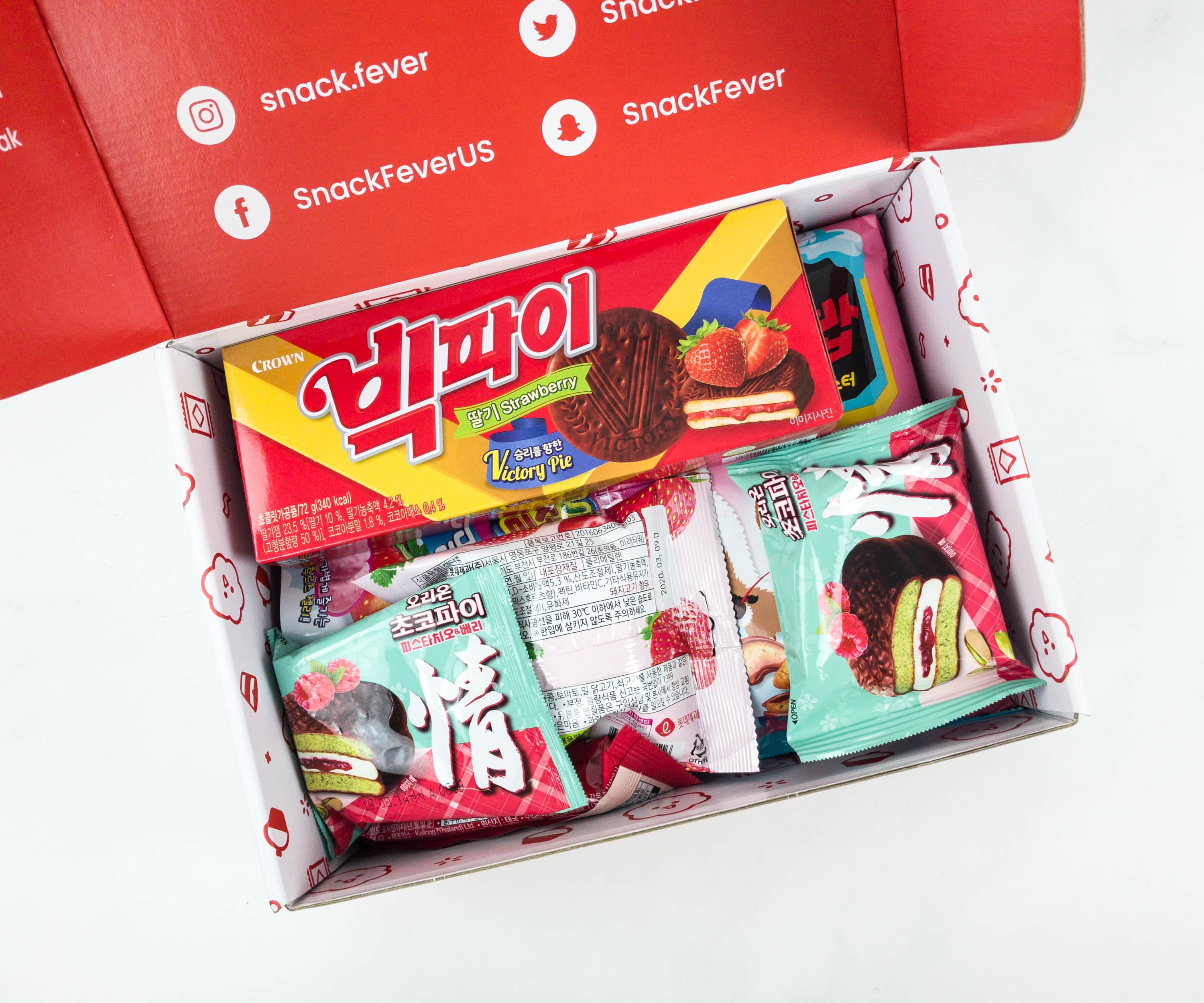 April 2019 Snack Fever Subscription Box Review + Coupon - Original Box ...
