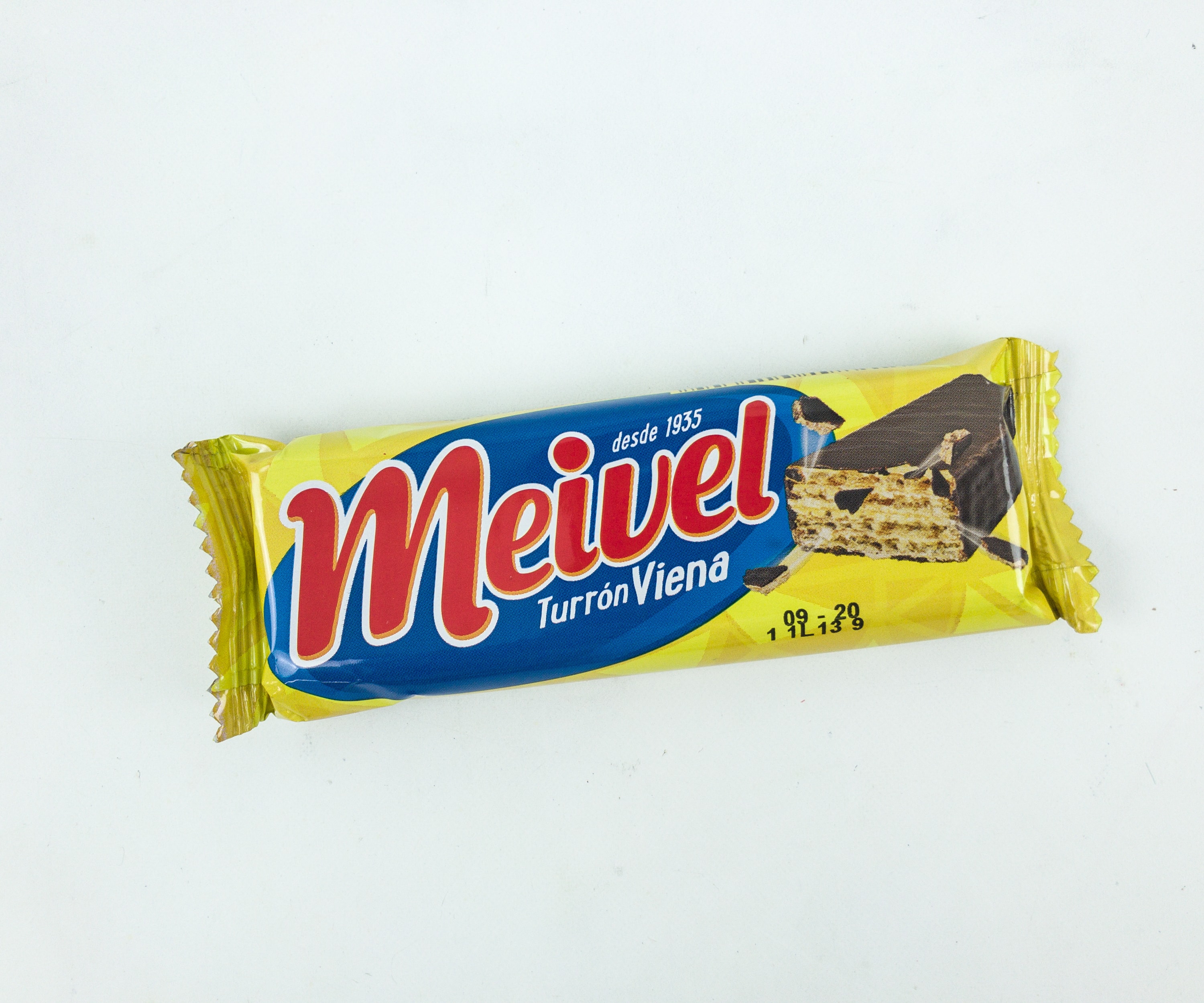 Snack Crate May 2019 Subscription Box Review & $10 Coupon - hello ...