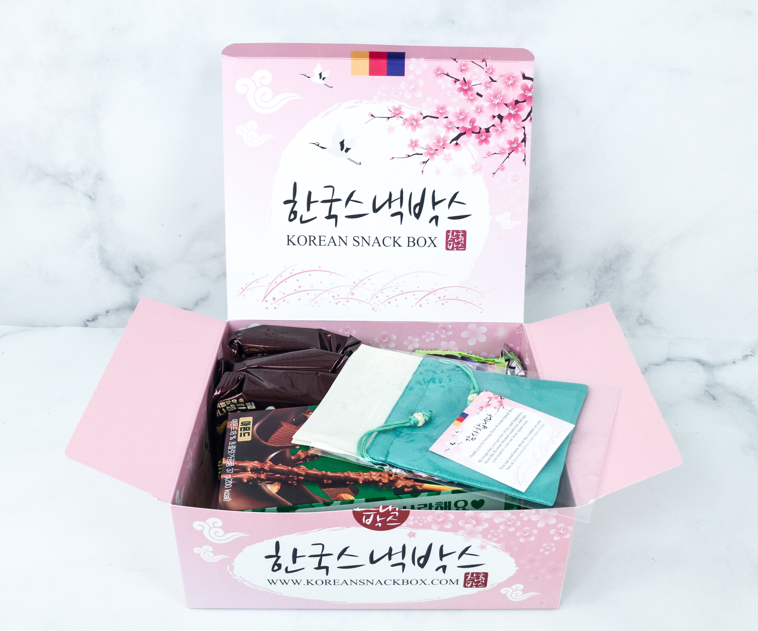 Korean Snack Box July 2019 Subscription Box Review + Coupon - Hello ...
