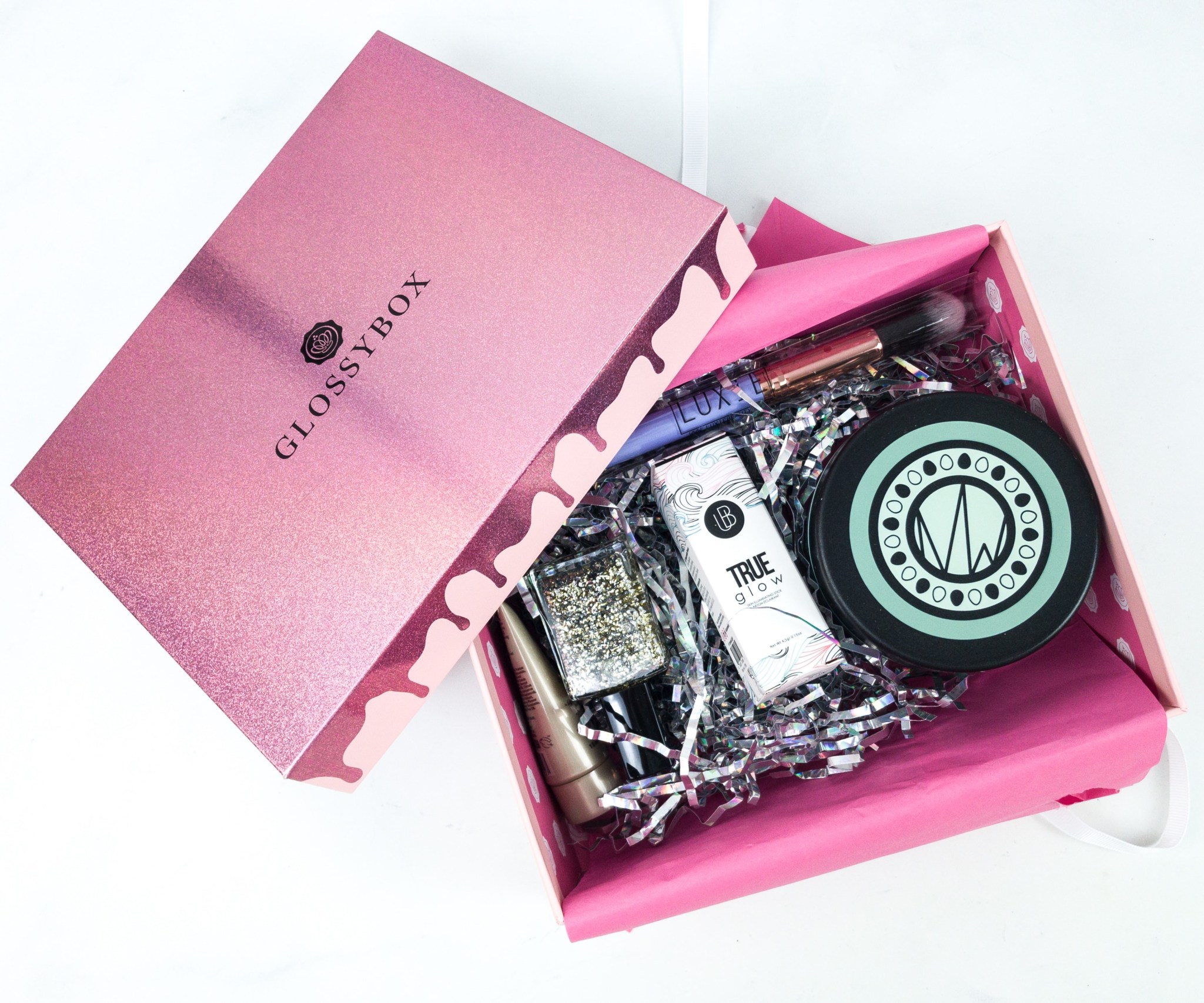 GLOSSYBOX August 2019 Subscription Box Review + Coupon - Hello Subscription