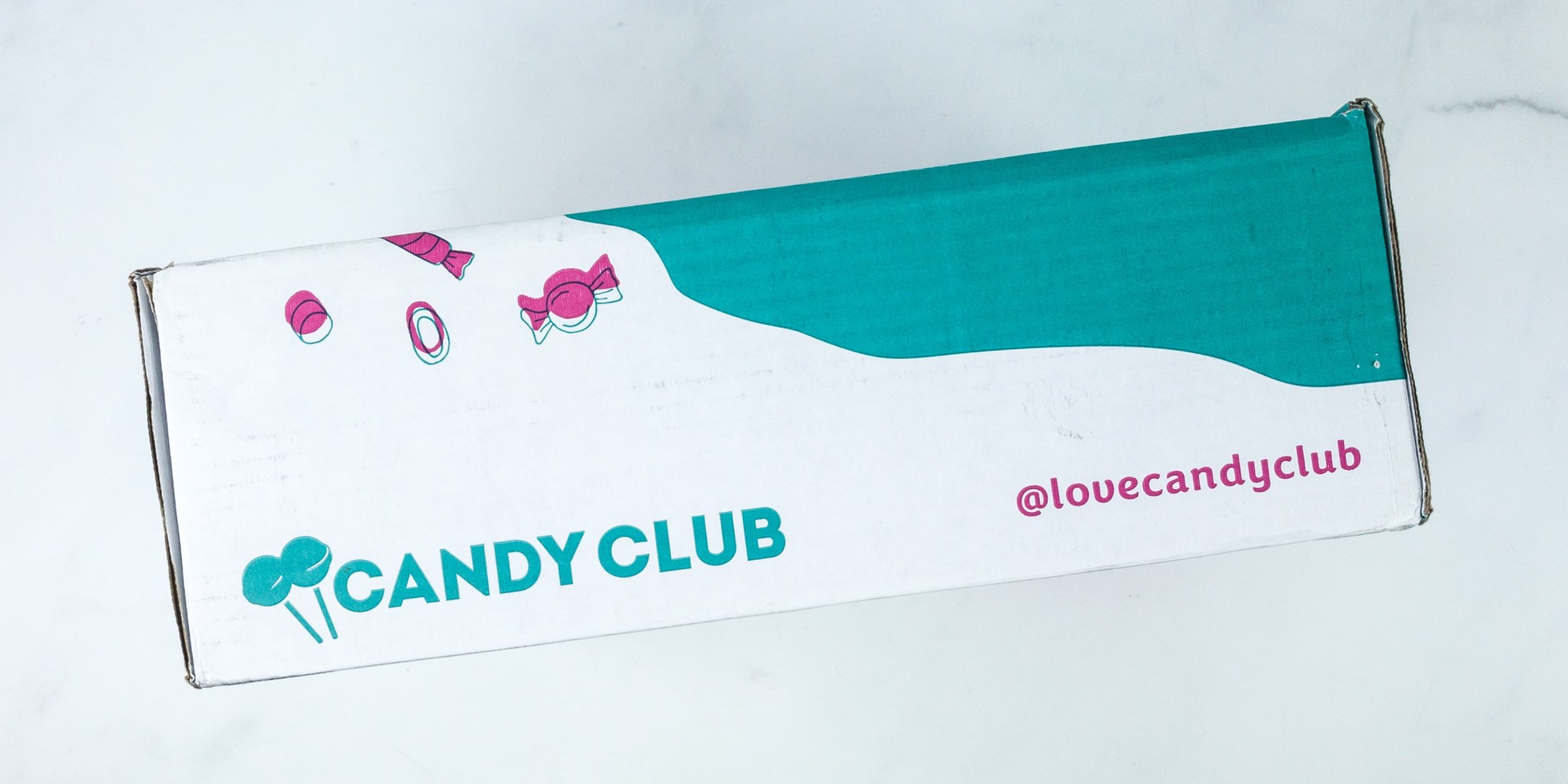 Candy Club August 2019 Subscription Box Review + Coupon - Hello ...