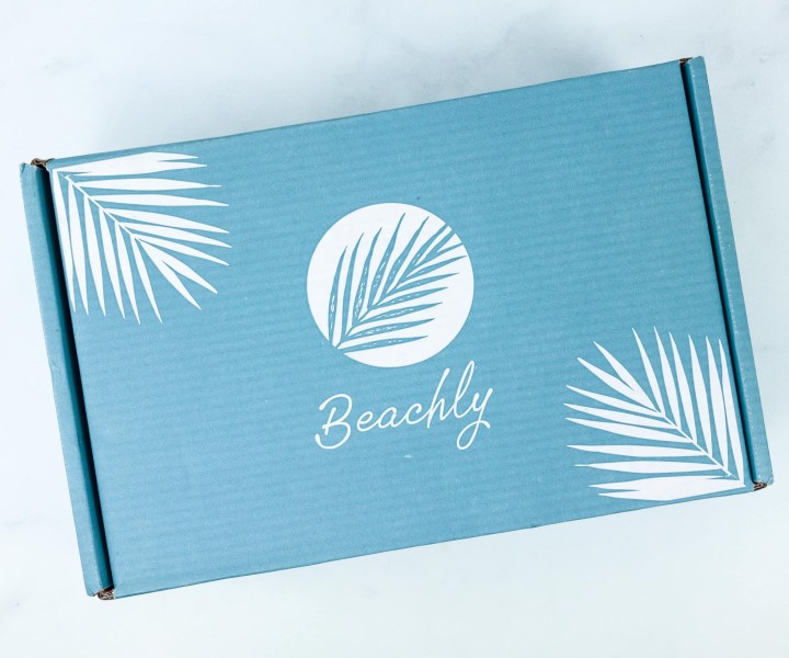 Beachly Women’s Box Fall 2019 Subscription Box Review + Coupon! - Hello ...