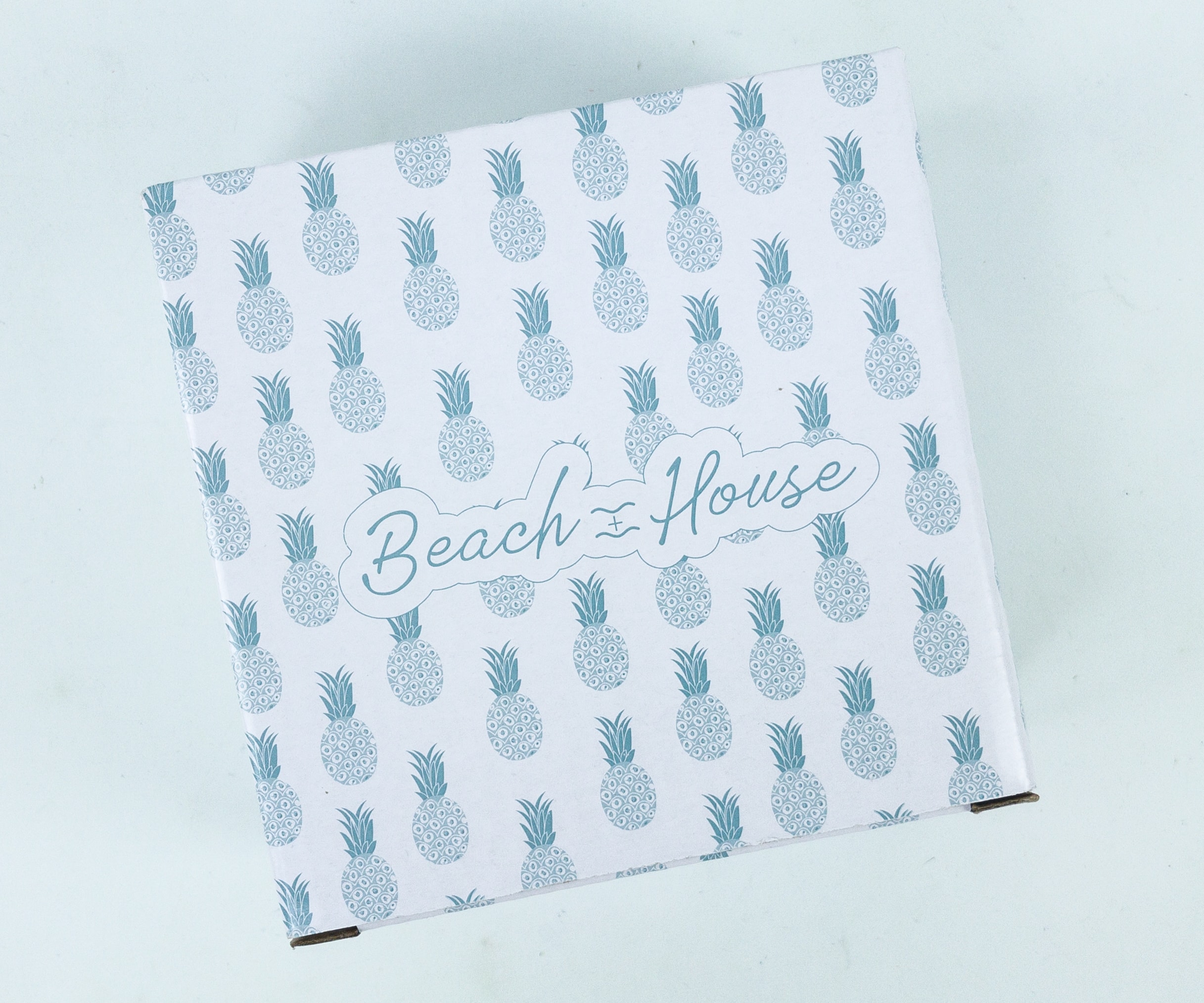 Beachly Women’s Box Fall 2019 Subscription Box Review + Coupon! - hello ...