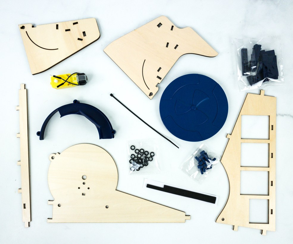 Eureka Crate Review + Coupon - COIN SORTING MACHINE - hello subscription