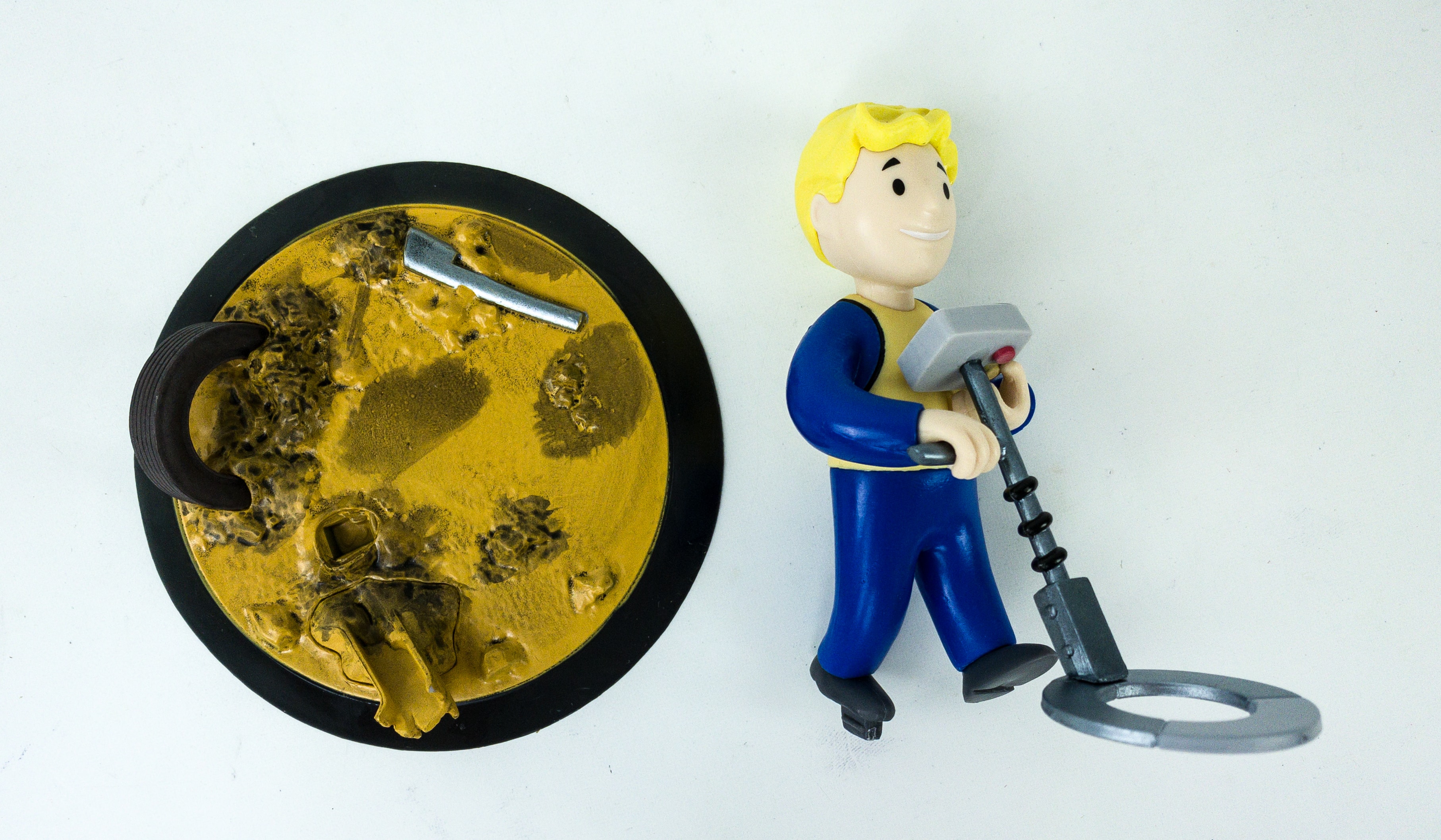 Loot Crate Fallout Crate June 2019 Review + Coupon - Hello Subscription