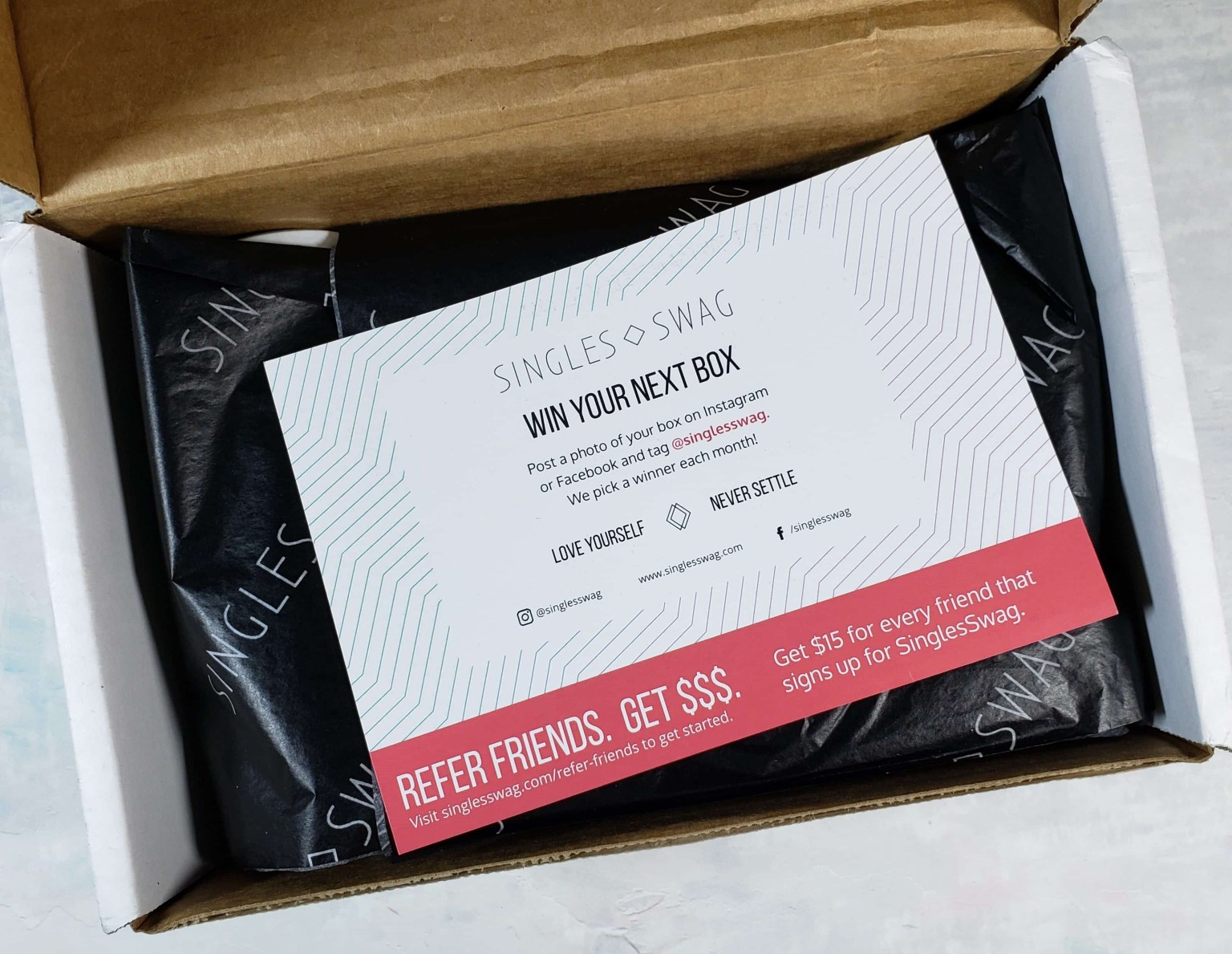 SinglesSwag Subscription Box Review & Coupon - September 2019 - Hello ...