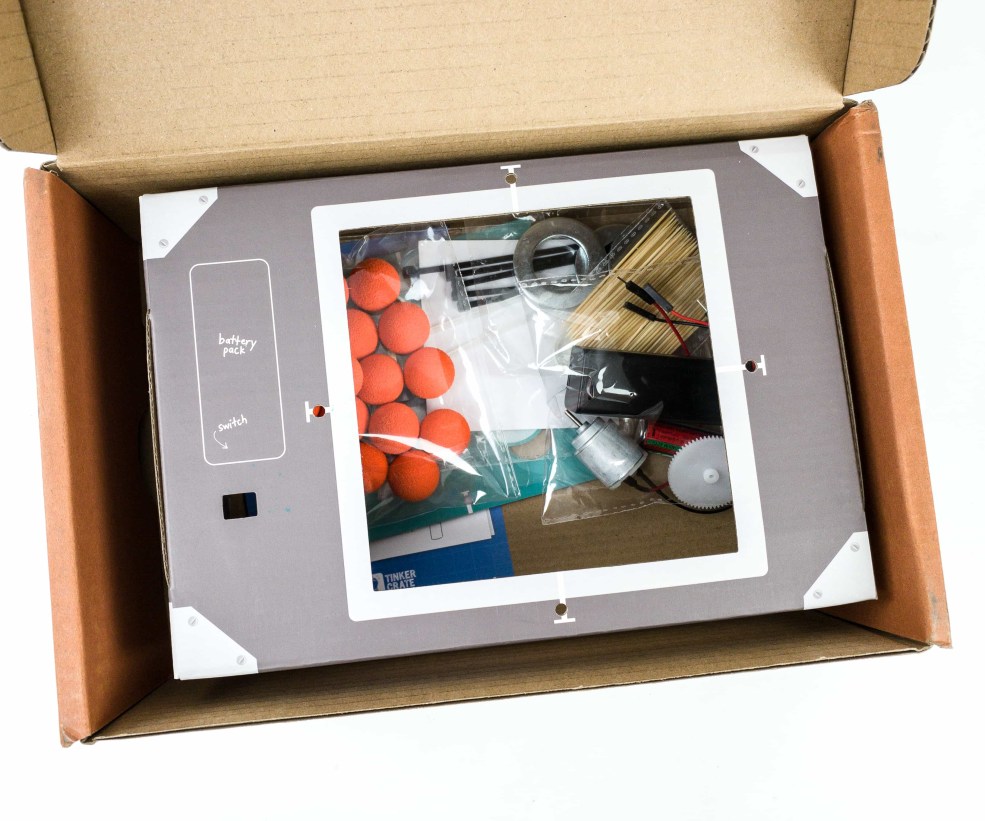 KiwiCo Tinker Crate Review & Coupon - SHAKE TABLE - hello subscription