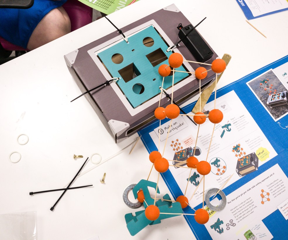 KiwiCo Tinker Crate Review & Coupon - SHAKE TABLE - hello subscription