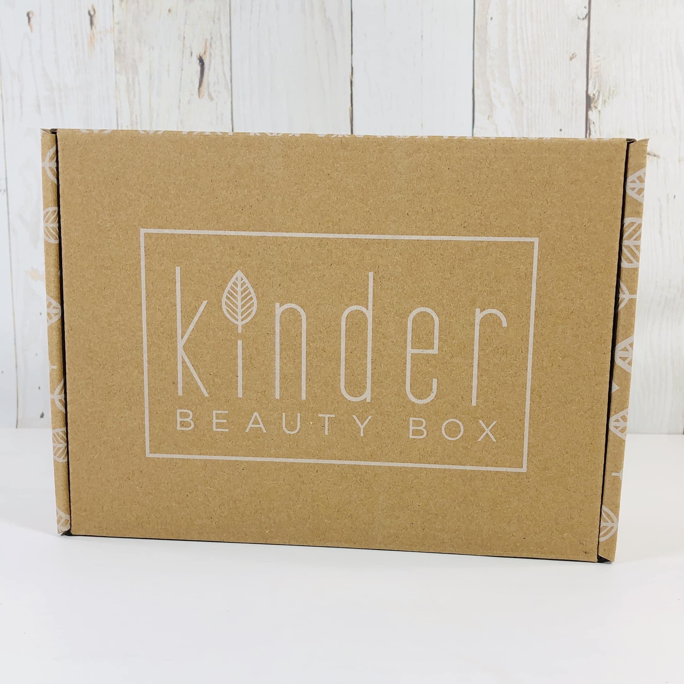 Kinder Beauty Box November 2019 Review + Coupon! - Hello Subscription