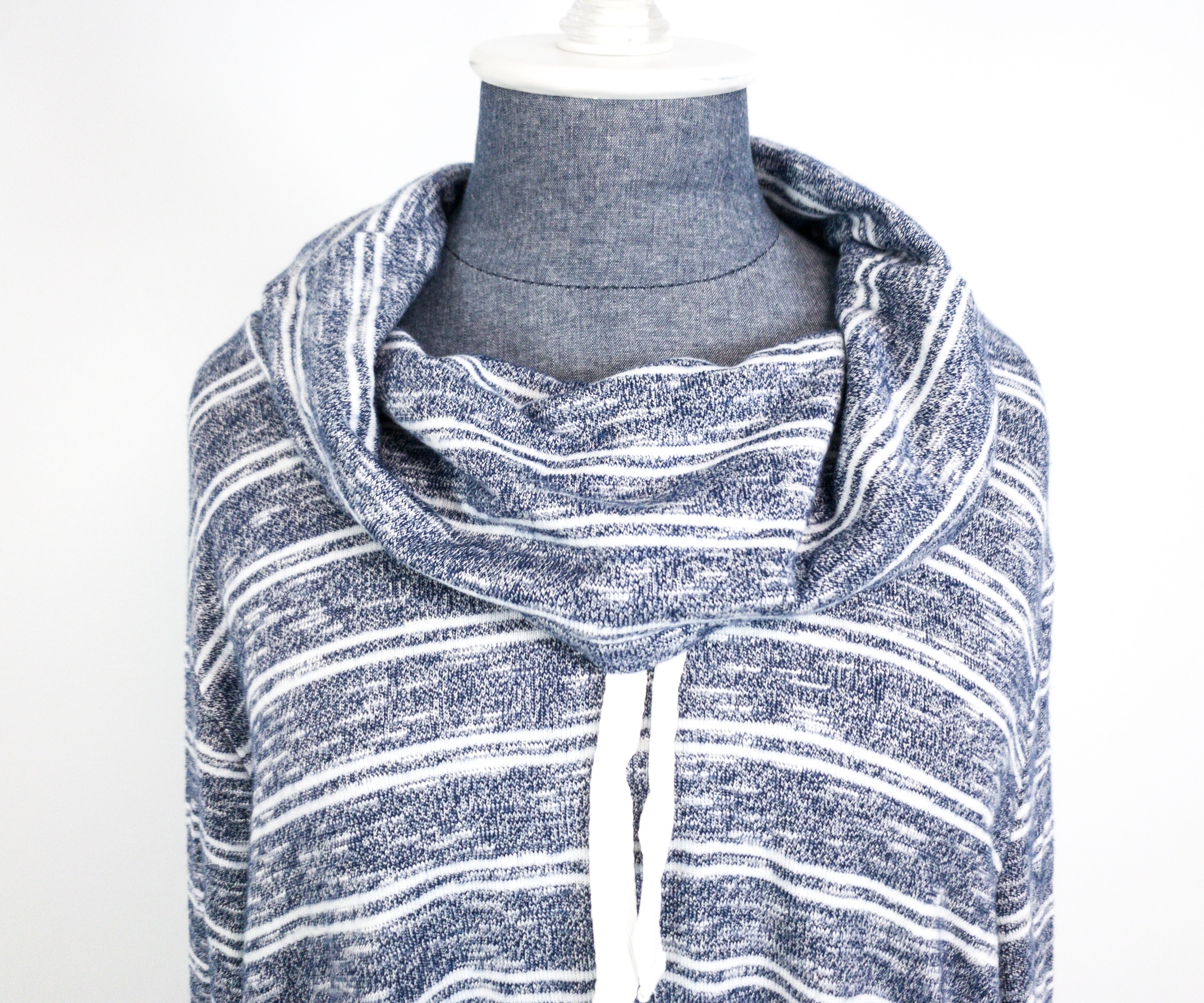 November 2019 Stitch Fix Review - hello subscription