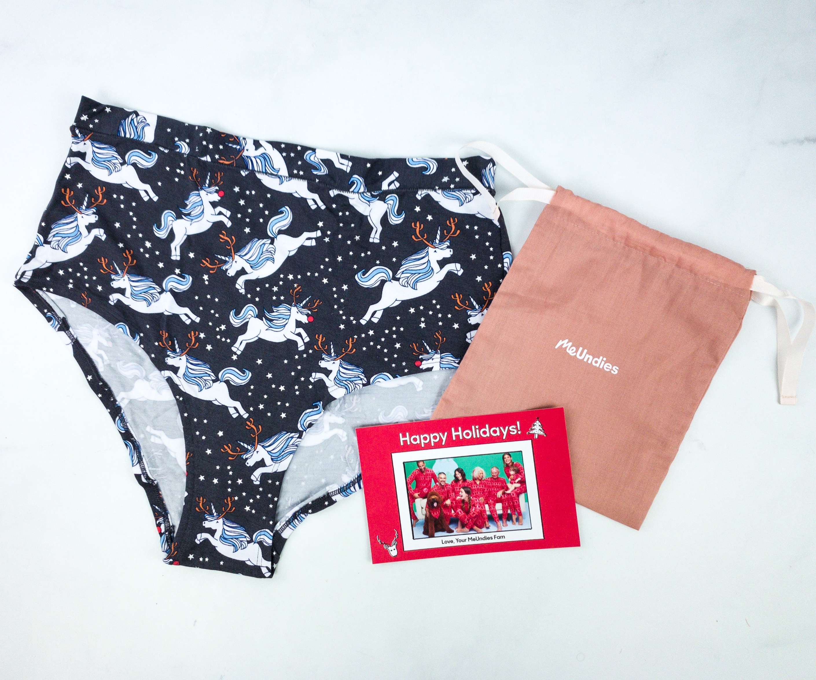 MeUndies Reviews: Get All The Details At Hello Subscription!