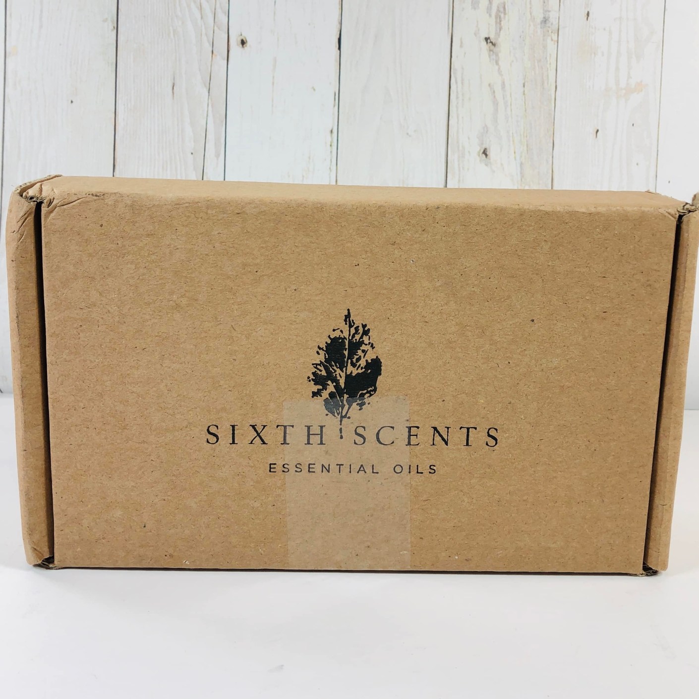 Sixth Scents January 2020 Subscription Box Review + Coupon - Hello Subscription