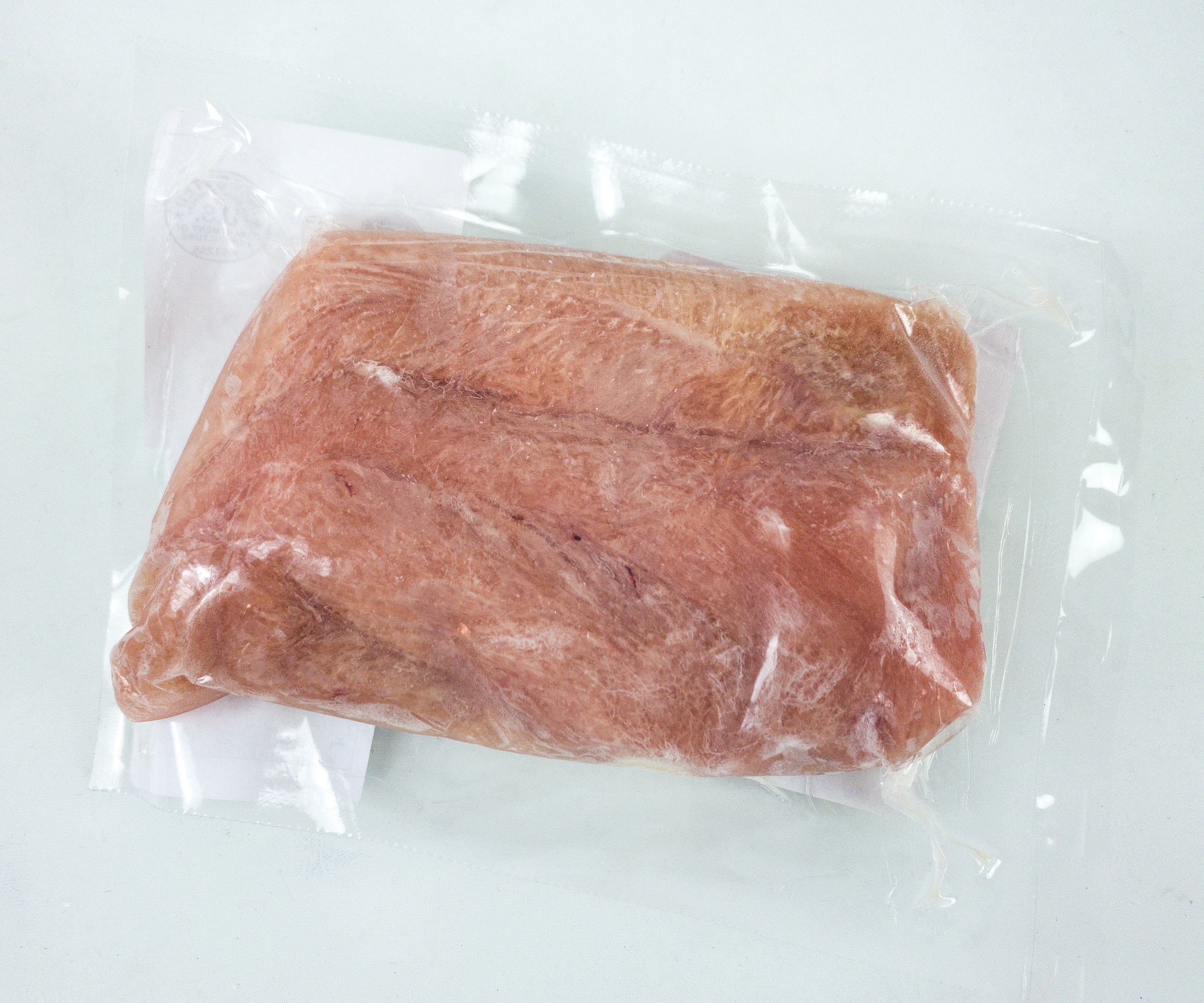 Moink Subscription Box Review + Coupon - CHICKEN & SALMON BOX - hello ...