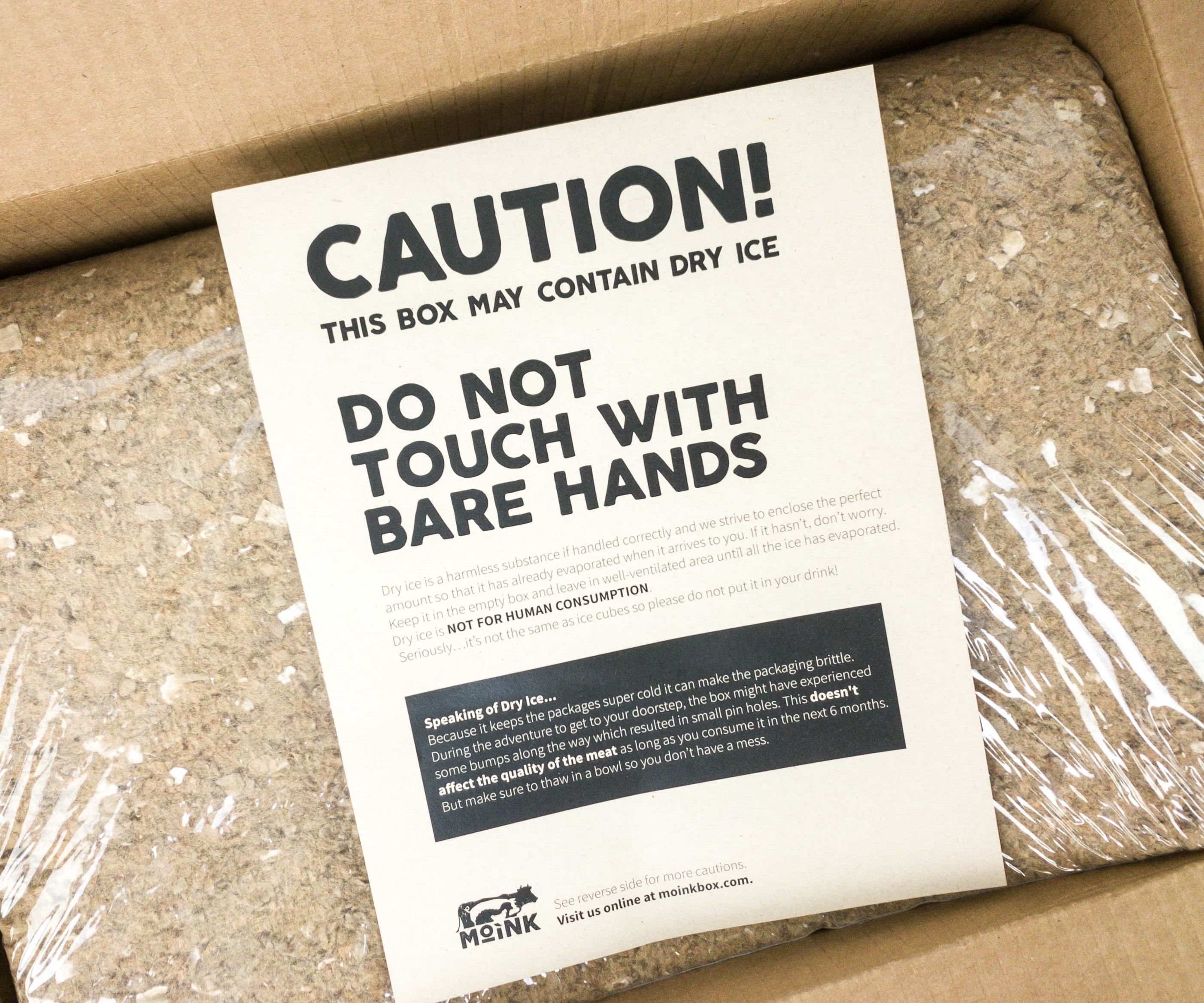 Moink Subscription Box Review + Coupon - CHICKEN & SALMON BOX - Hello ...