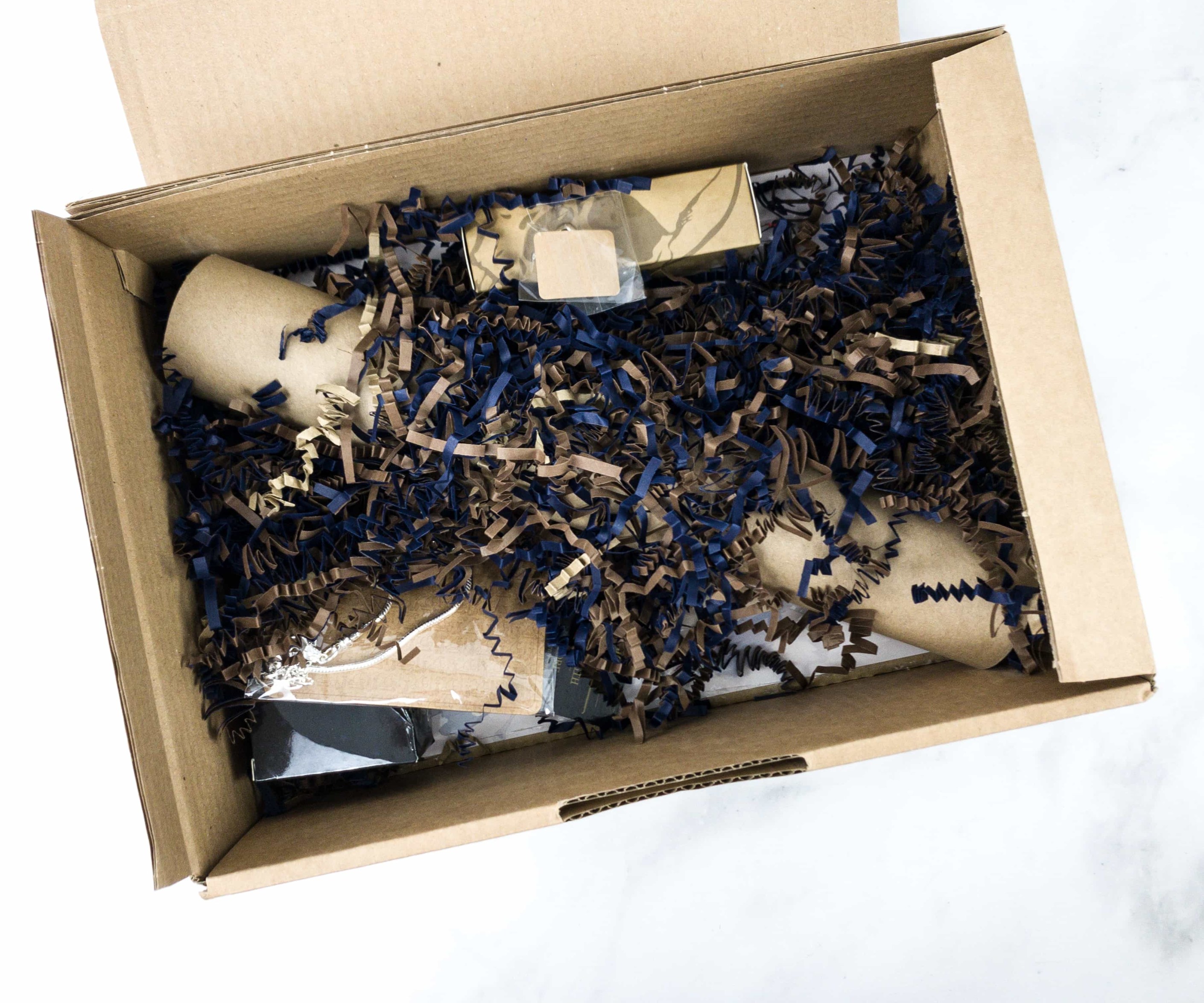 Geek Gear World of Wizardry January 2020 Subscription Box Review ...