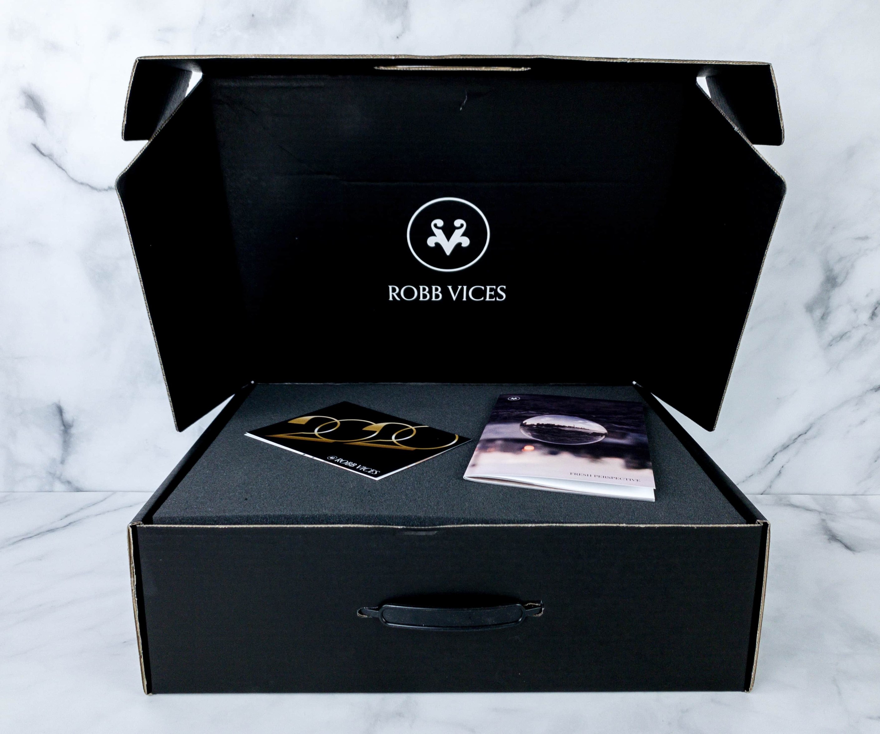 Robb Vices January 2020 Subscription Box Review - Hello Subscription