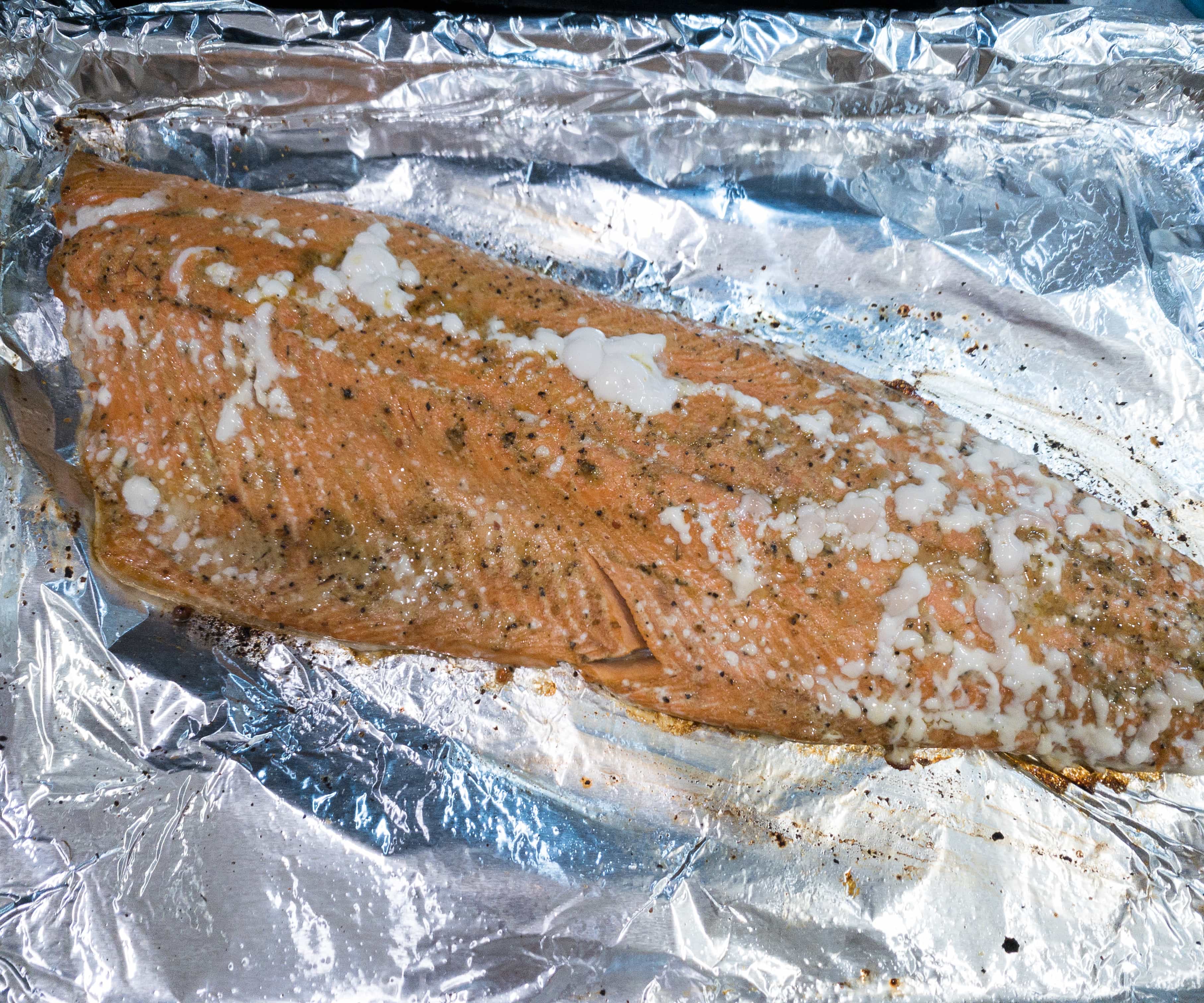 Moink Subscription Box Review + Coupon - CHICKEN & SALMON BOX - hello ...