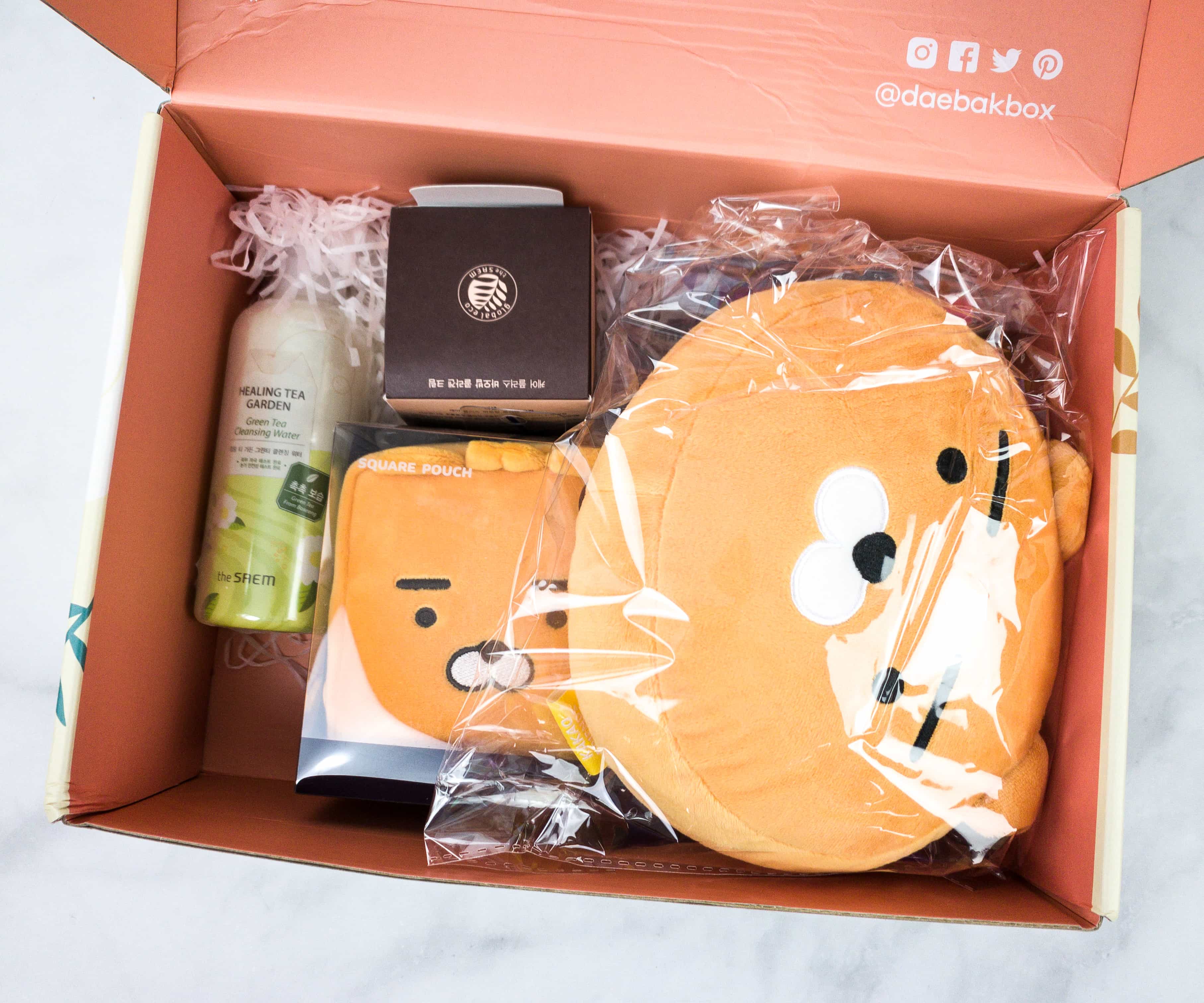 Daebak Box Winter 2019-2020 Subscription Box Review + Coupon - Hello ...