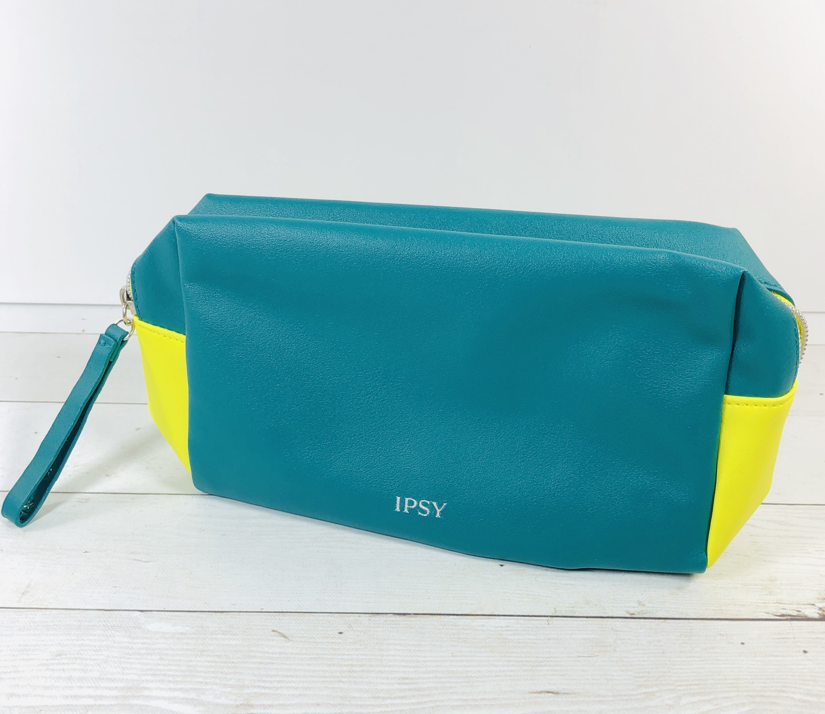 Ipsy Glam Bag Ultimate March 2020 Review - hello subscription
