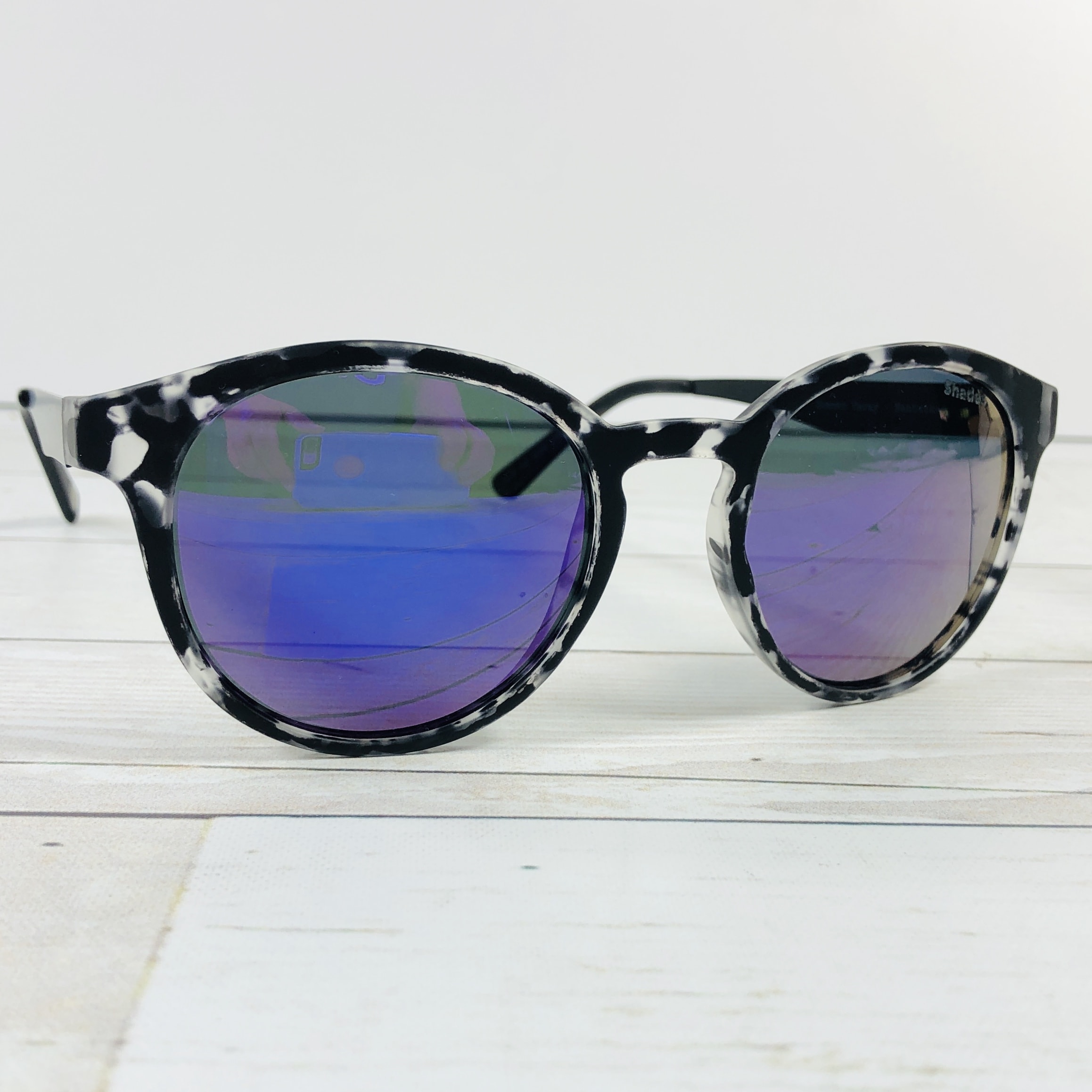 Shades Club March 2020 Subscription Box Review + Coupon - hello ...