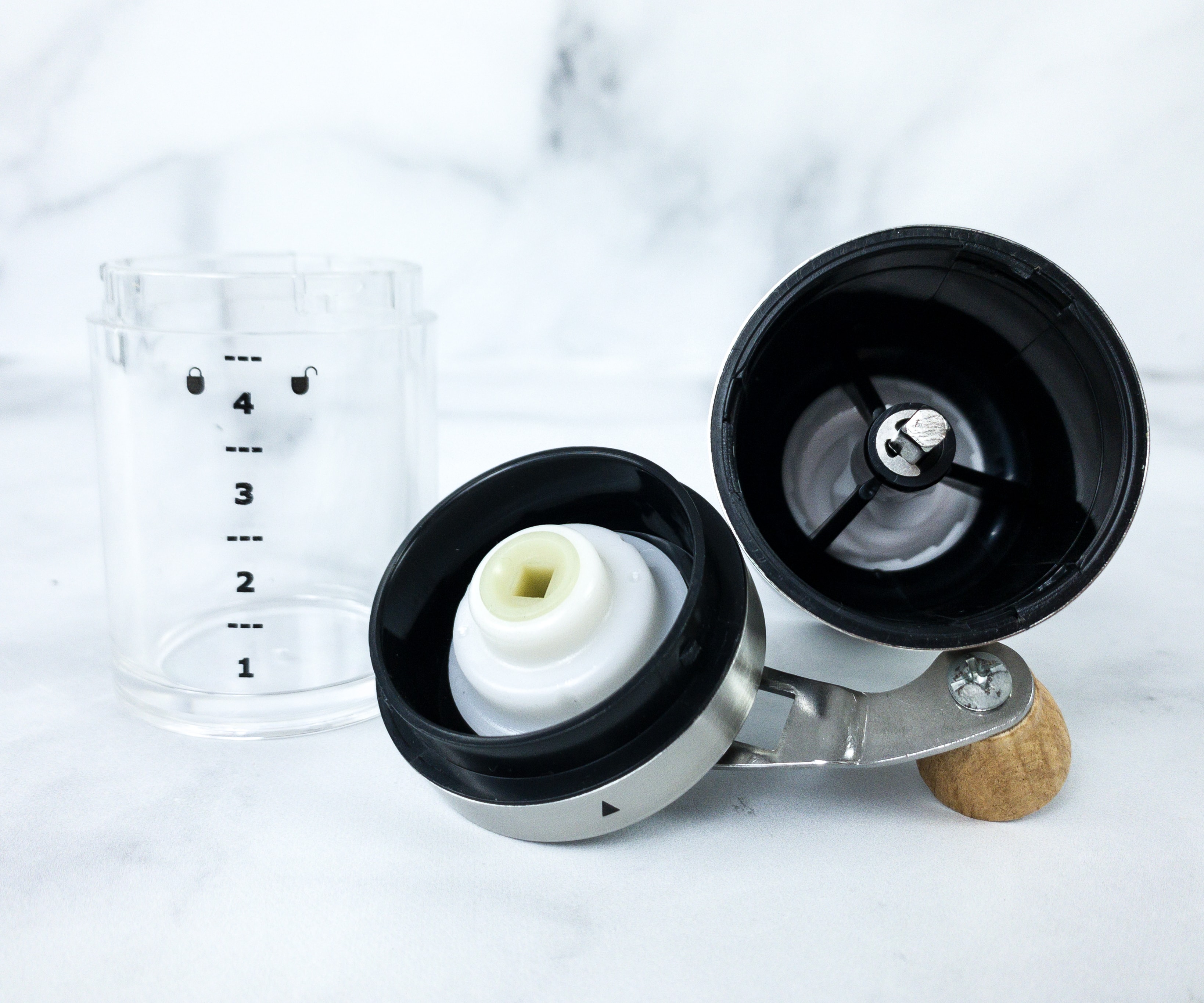 Breo Box Subscription Box Review + Coupon - Spring 2020 - hello ...