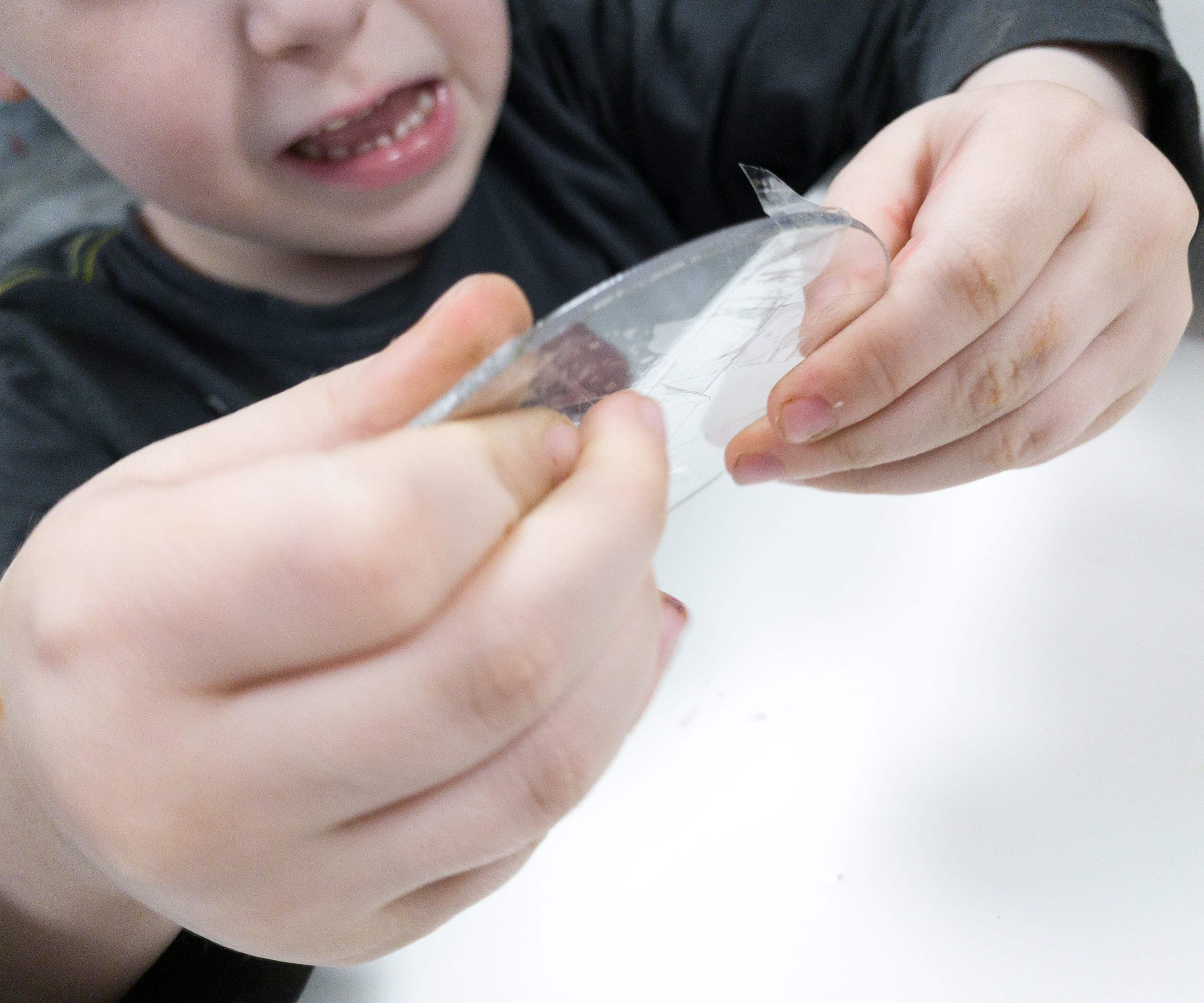 MEL Science Kids Subscription Box Review + Coupon - CRYSTAL SCREEN ...