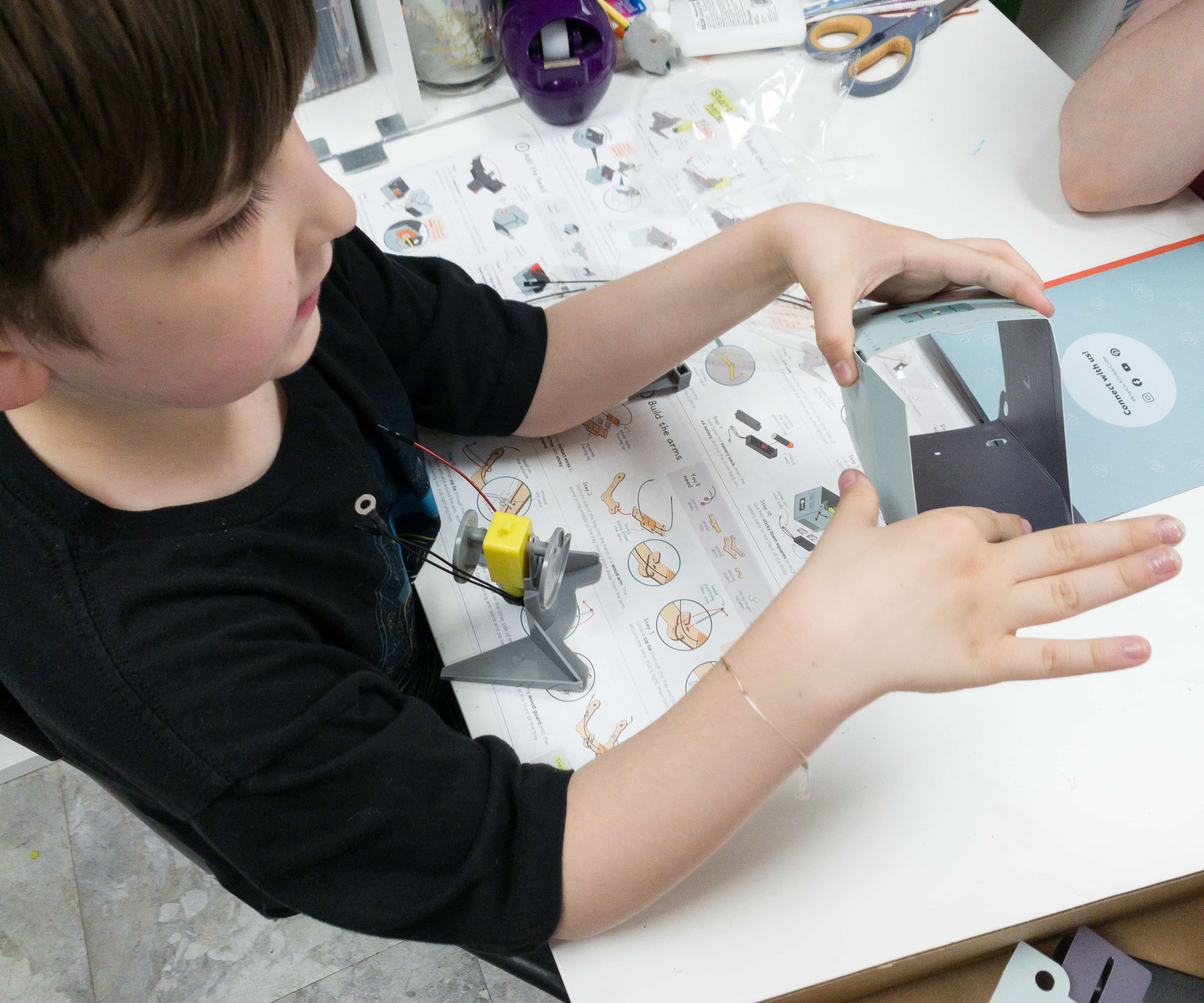 KiwiCo Tinker Crate Review & Coupon - COIN-EATING ROBOT - hello ...