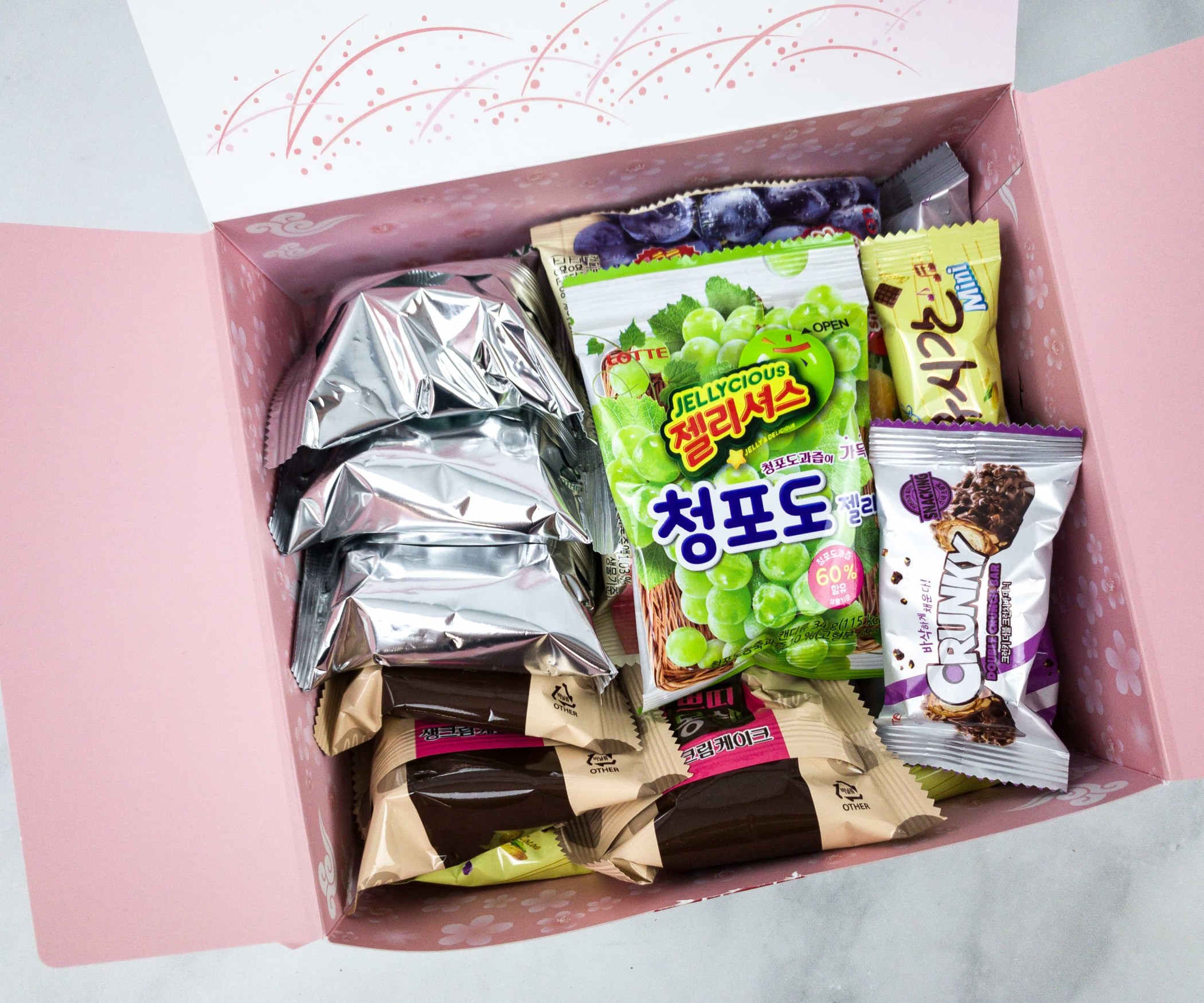 Korean Snack Box March 2020 Subscription Box Review + Coupon - Hello ...