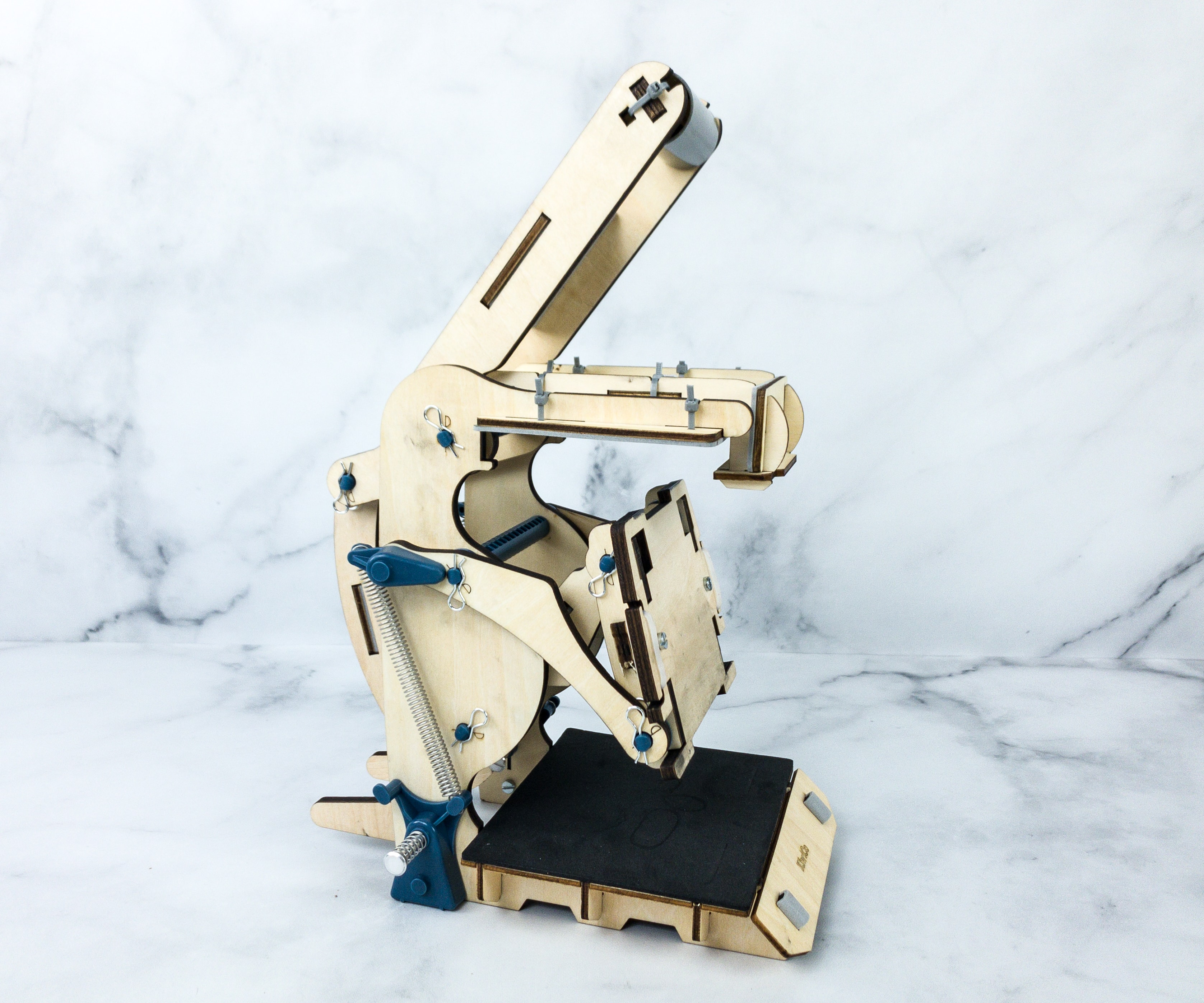 Eureka Crate Review + Coupon - PRINTING PRESS - hello subscription