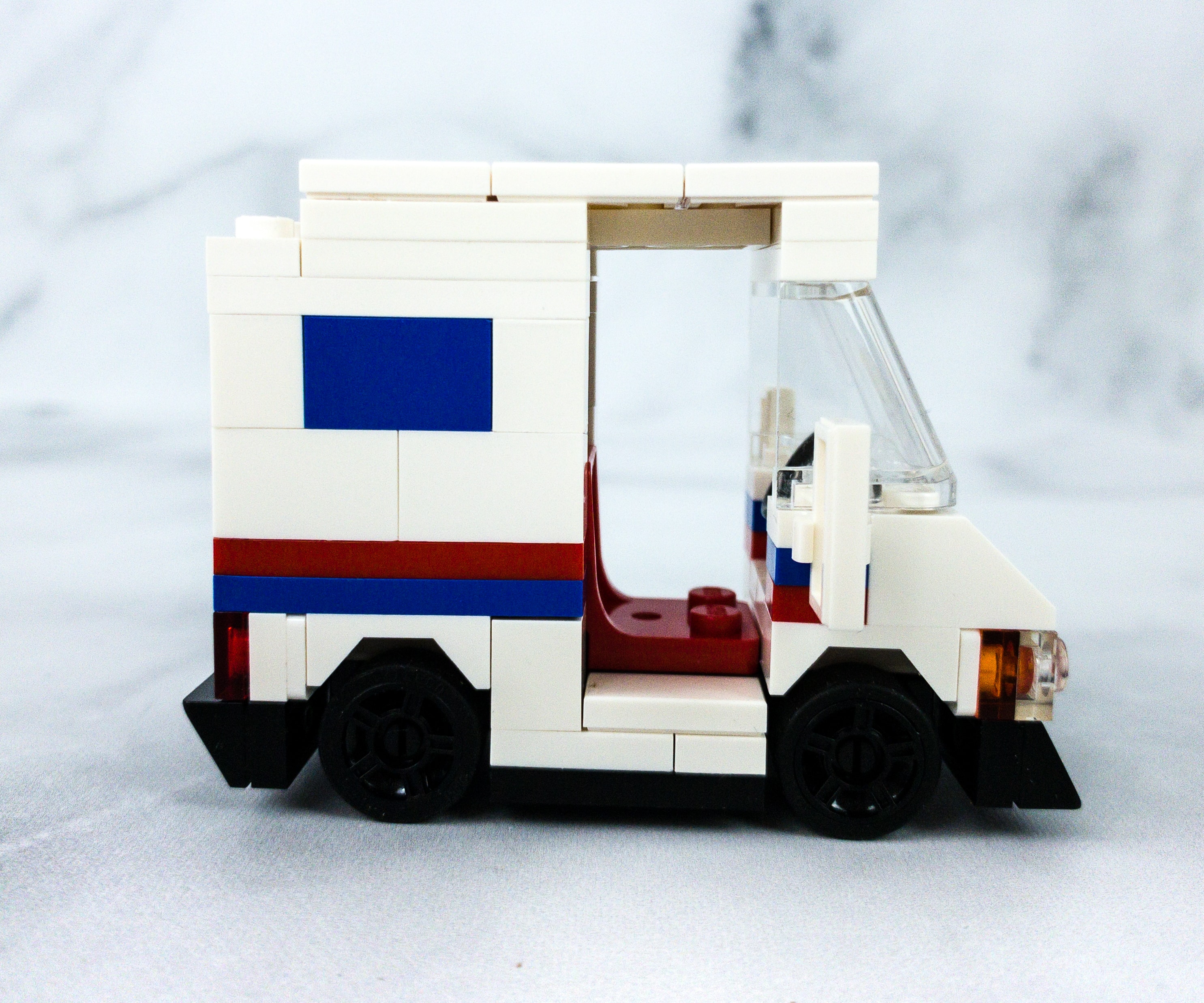 Brick Loot May 2020 Subscription Box Review & Coupon - hello subscription