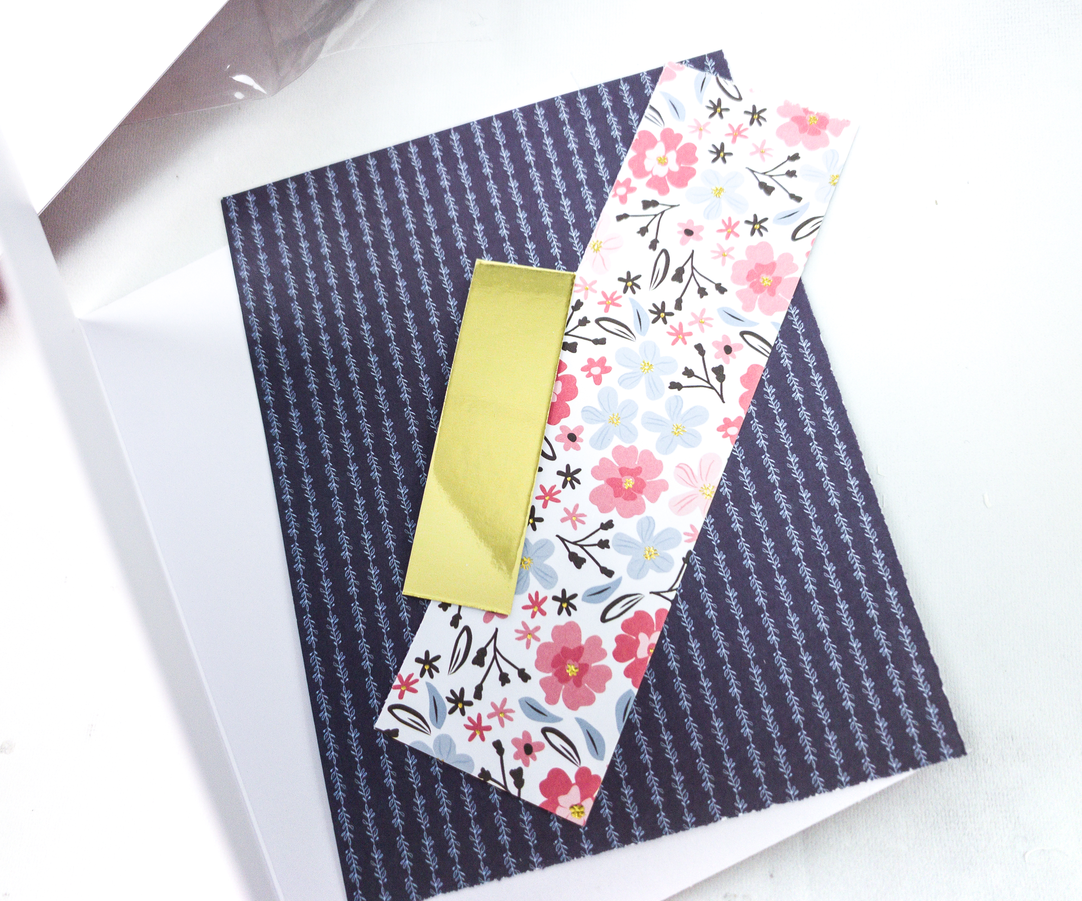 Annie's CardMaker Kit-of-the-Month Club Review + Coupon - hello ...