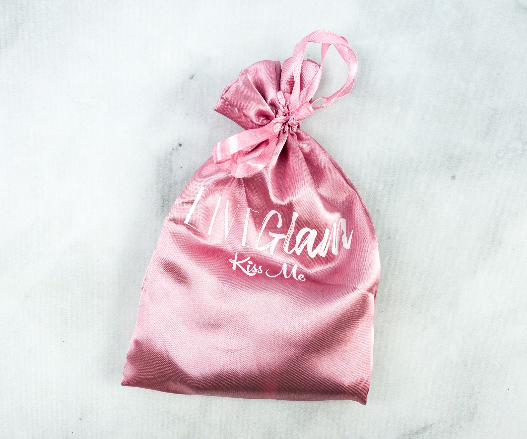 LiveGlam Lippie Club September 2020 Review + FREE Lipstick Coupon ...