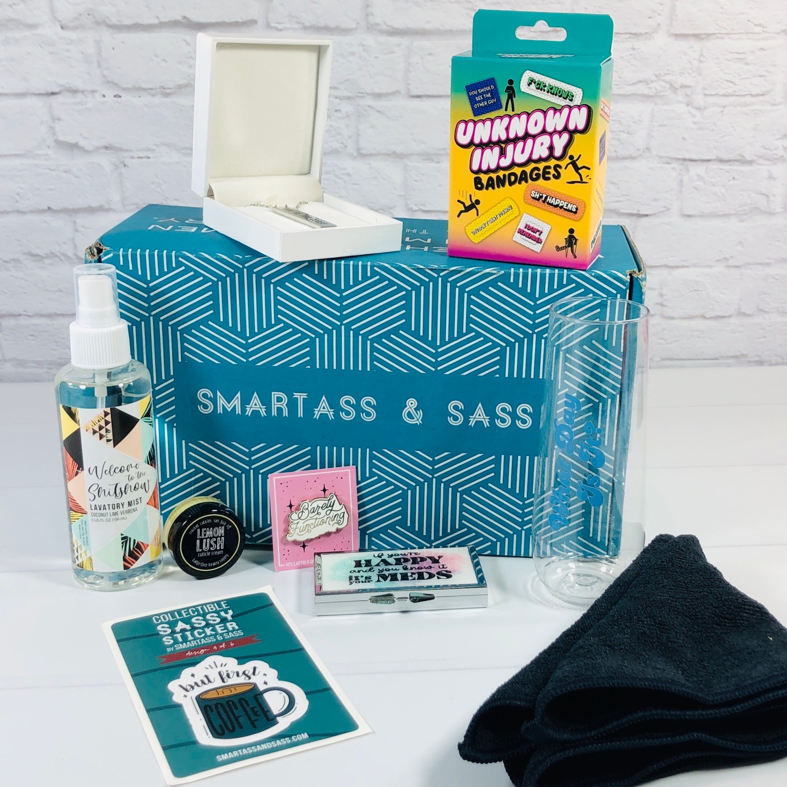 Smartass & Sass Holiday Deal: Save 20%! - Hello Subscription